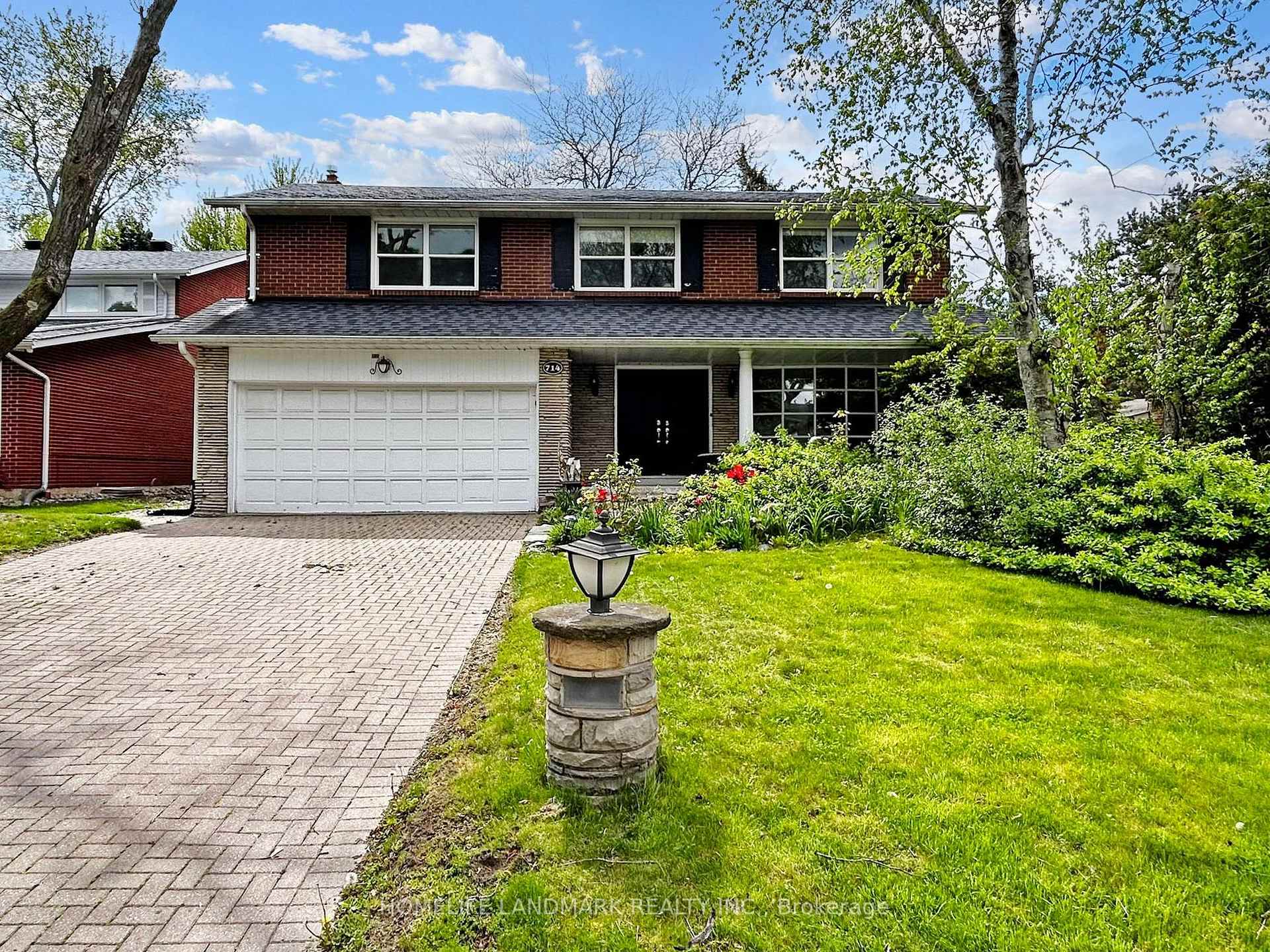 714 Conacher Drive, Toronto, ON M2M 3N6