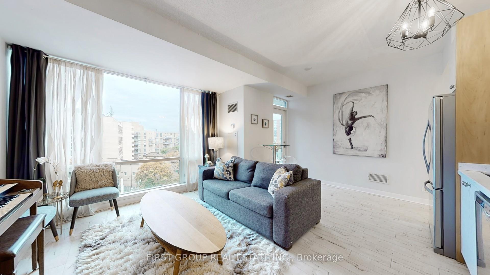 717 - 600 Fleet Street, Toronto, ON M5V 1B7