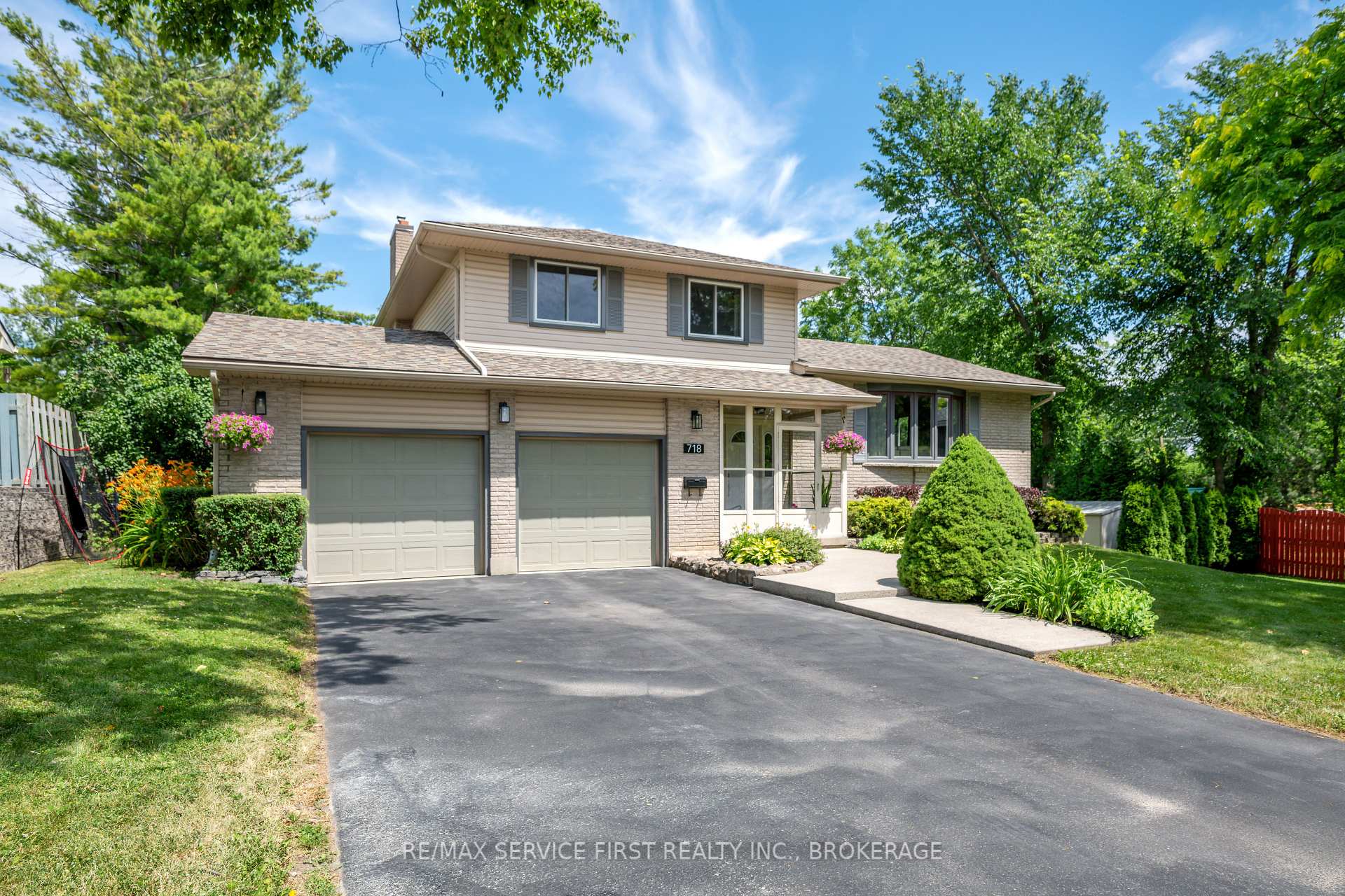 718 Holgate Crescent, Kingston, ON K7M 5A6