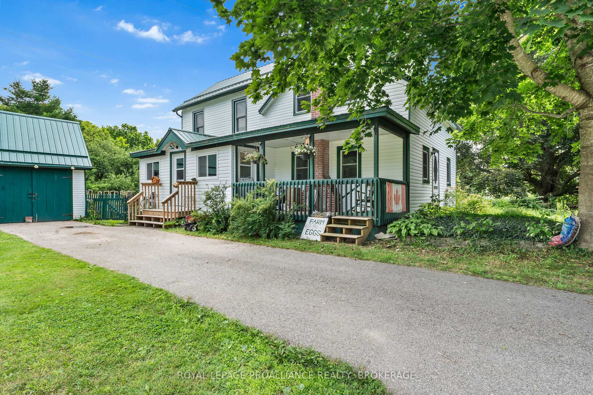 718 Jones Falls Road, Rideau Lakes, ON K0G 1E0