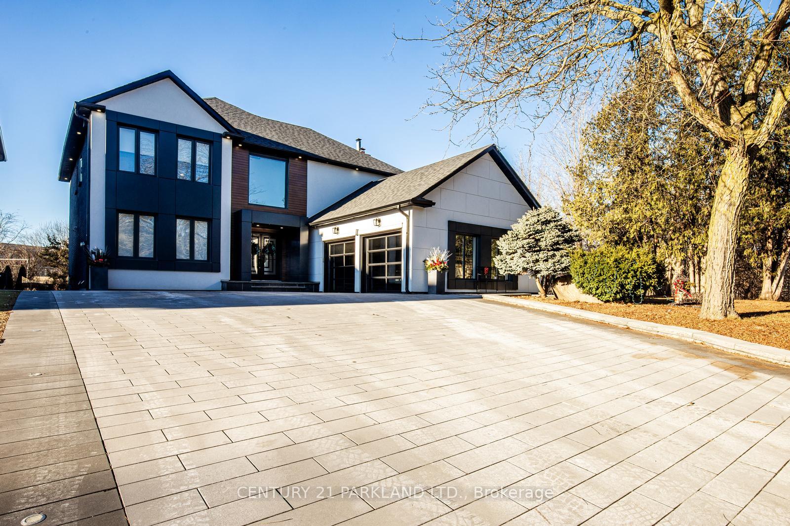 72 Chatsworth Court, Vaughan, ON L4L 7E9