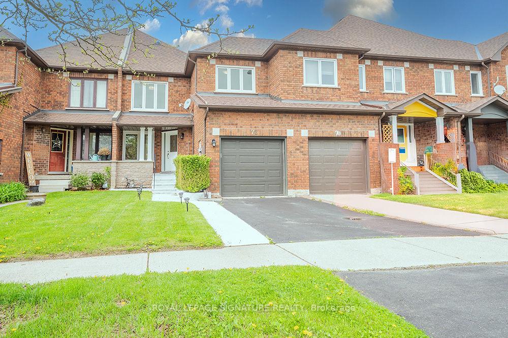 72 James Young Drive, Halton Hills, ON L7G 5S5