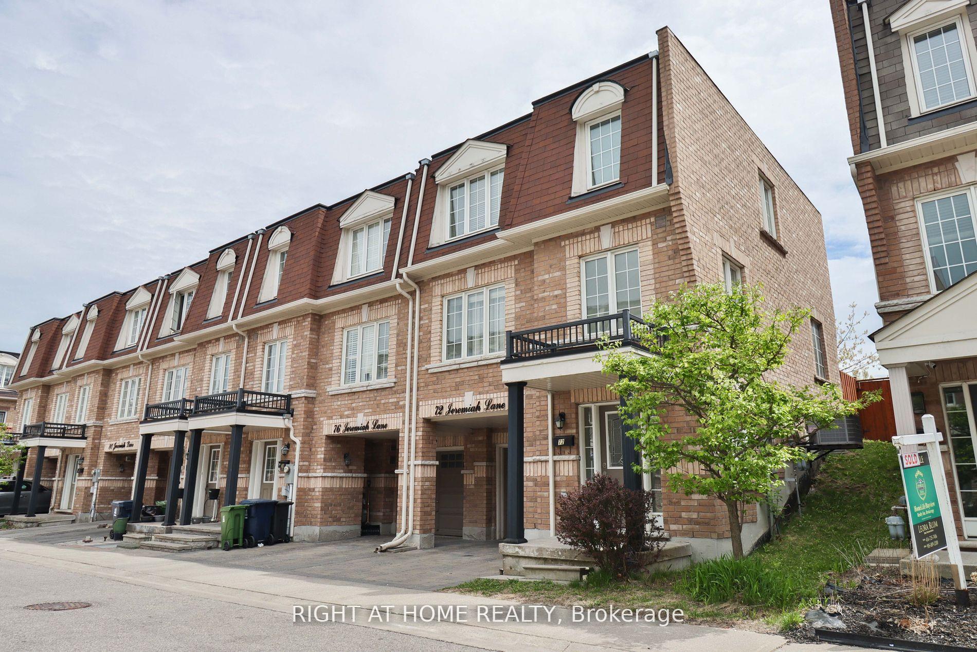 Townhouses For Sale in Toronto