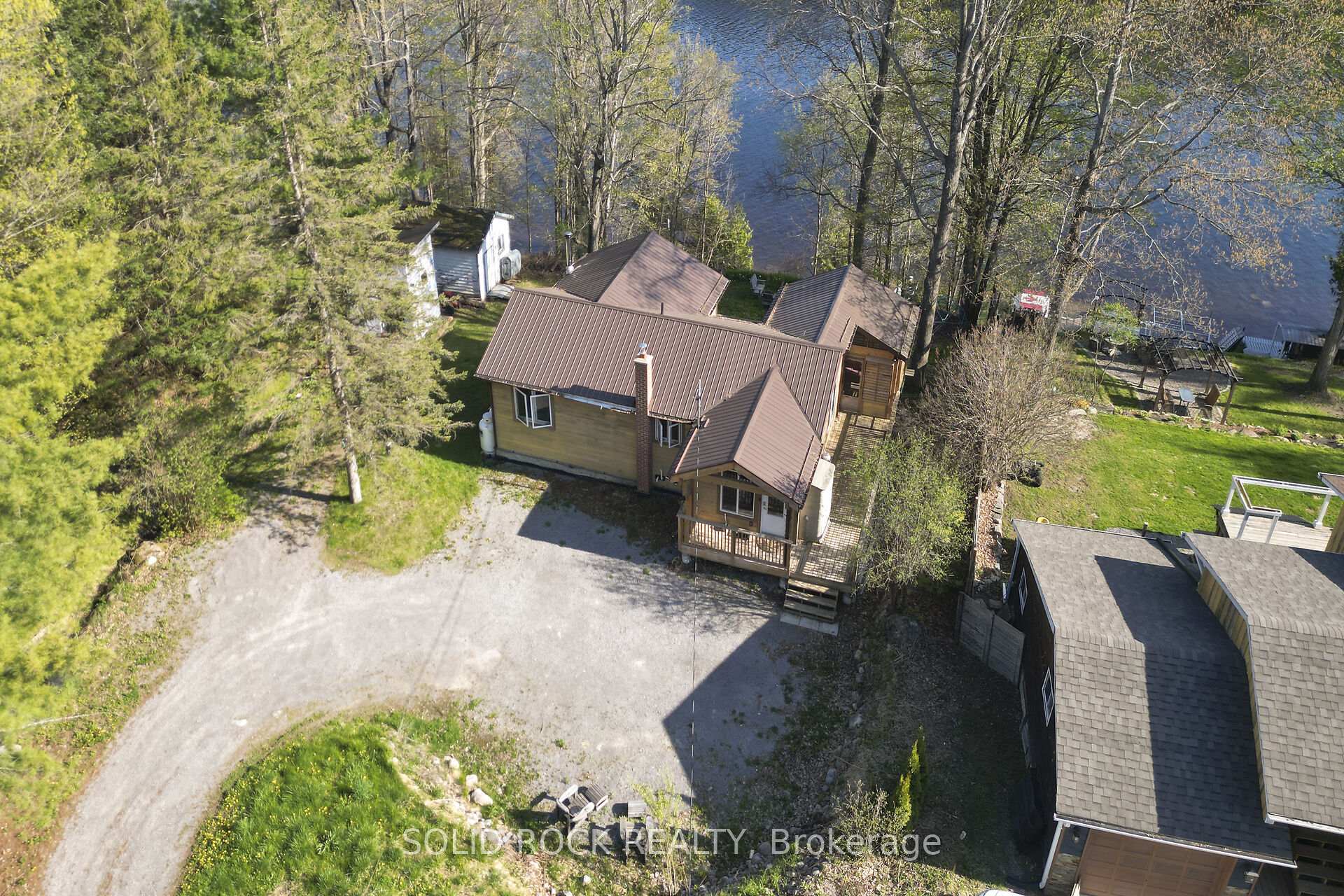 72 STRINGERS Lane, Greater Madawaska, ON K0J 1G0