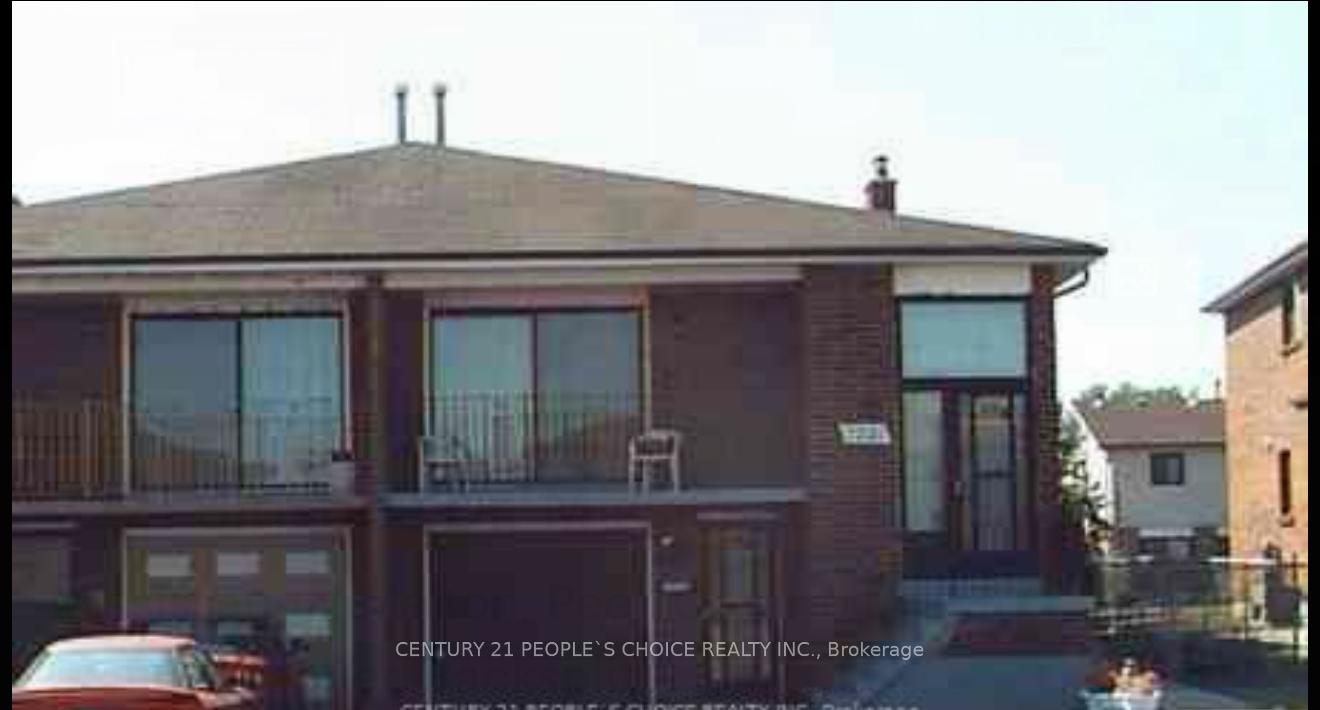 7221 Sigsbee Drive, Mississauga, ON L4T 3L6