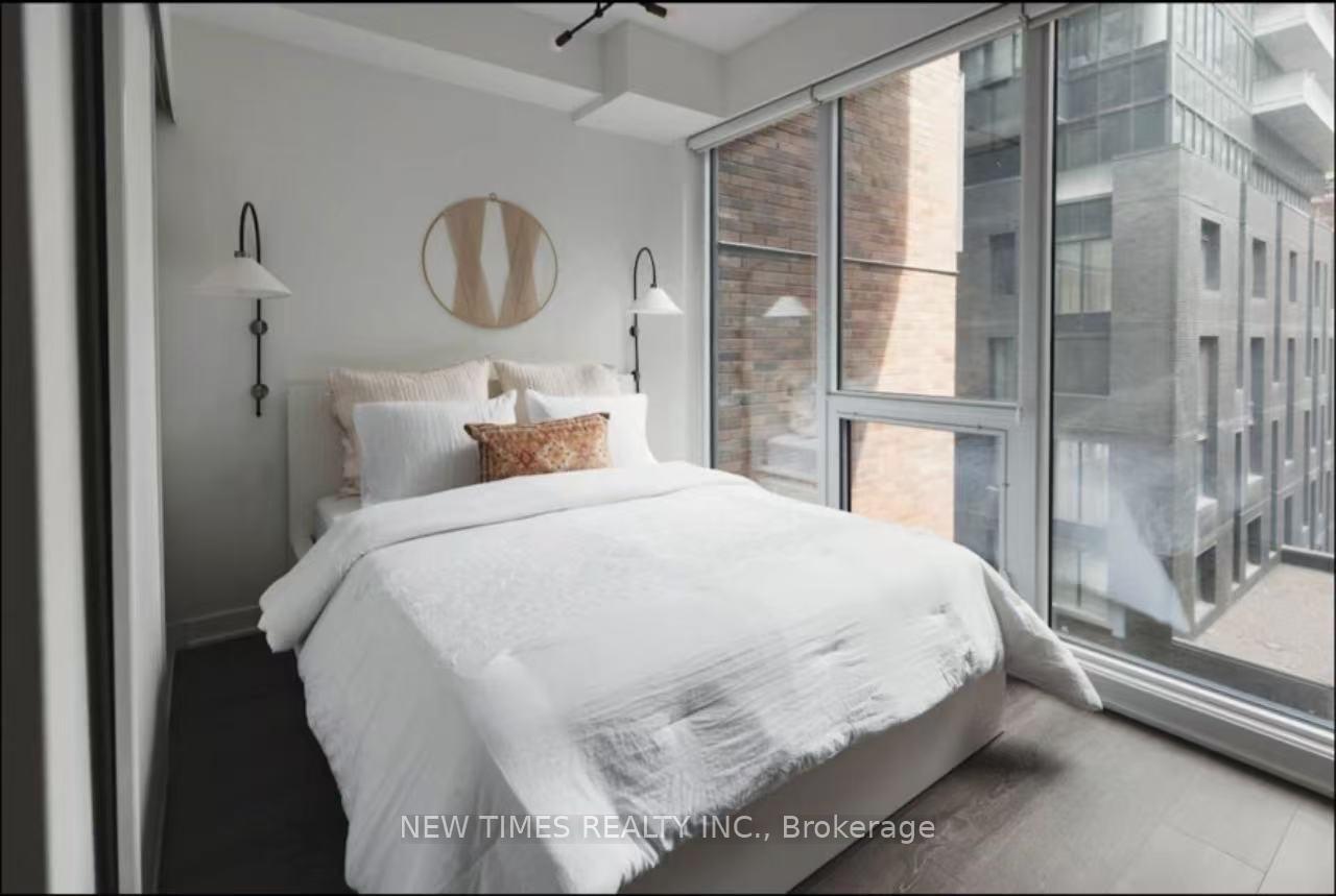 723 - 115 Blue Jays Way, Toronto, ON M5V 0N4