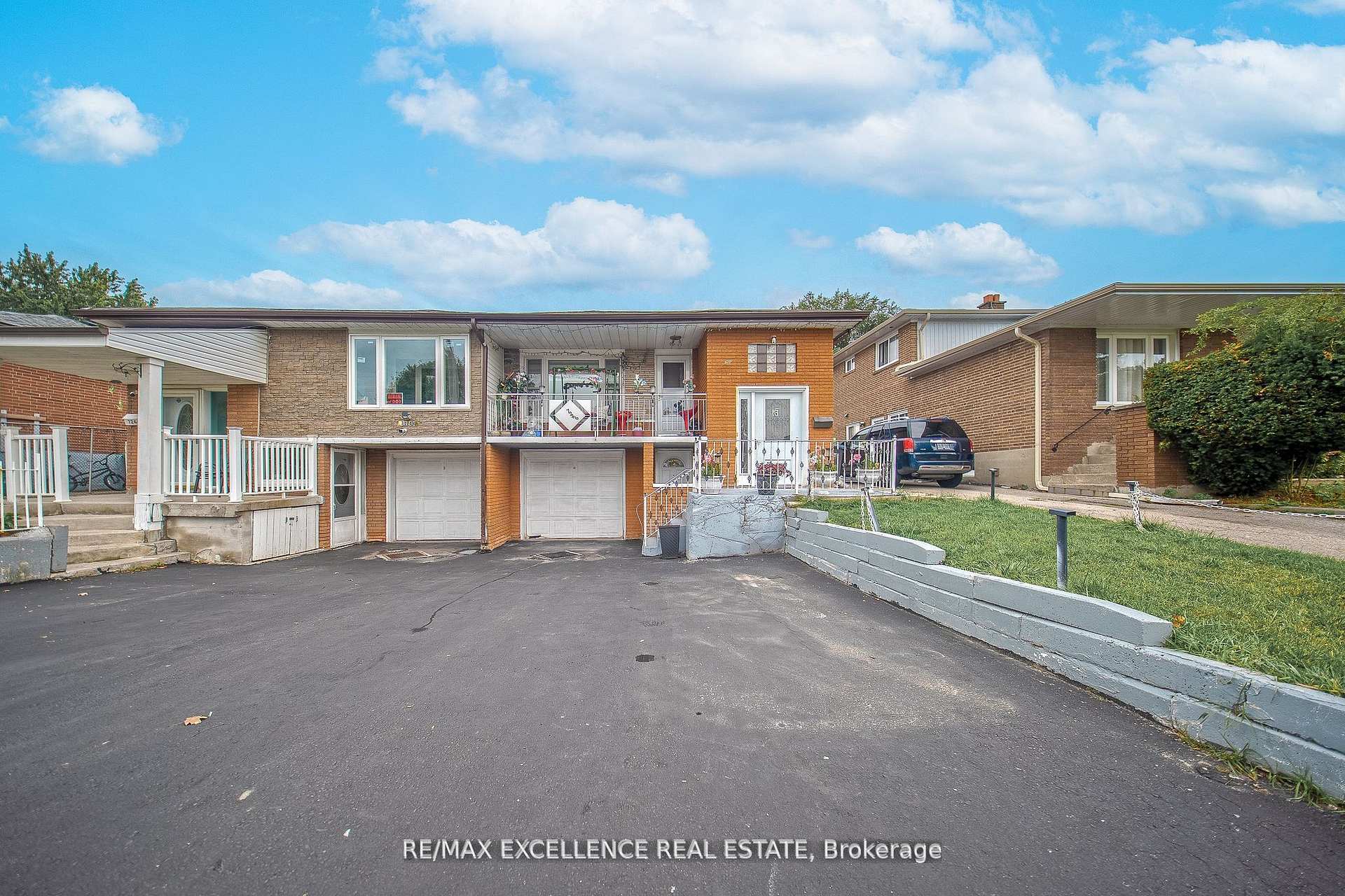 7246 Reindeer Drive, Mississauga, ON L4T 2M7