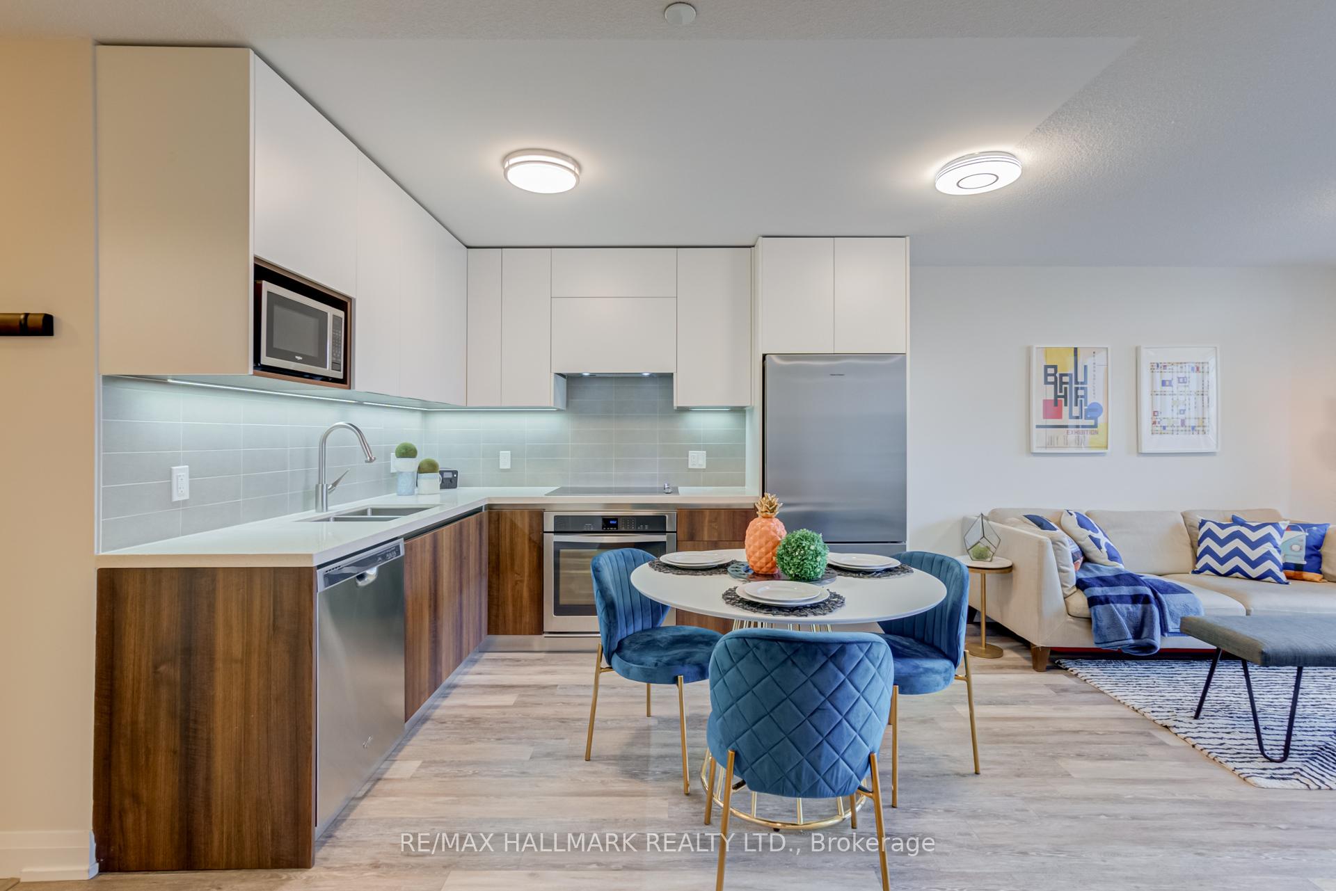 726 - 25 Water Walk Drive, Markham, ON L4G 0G2