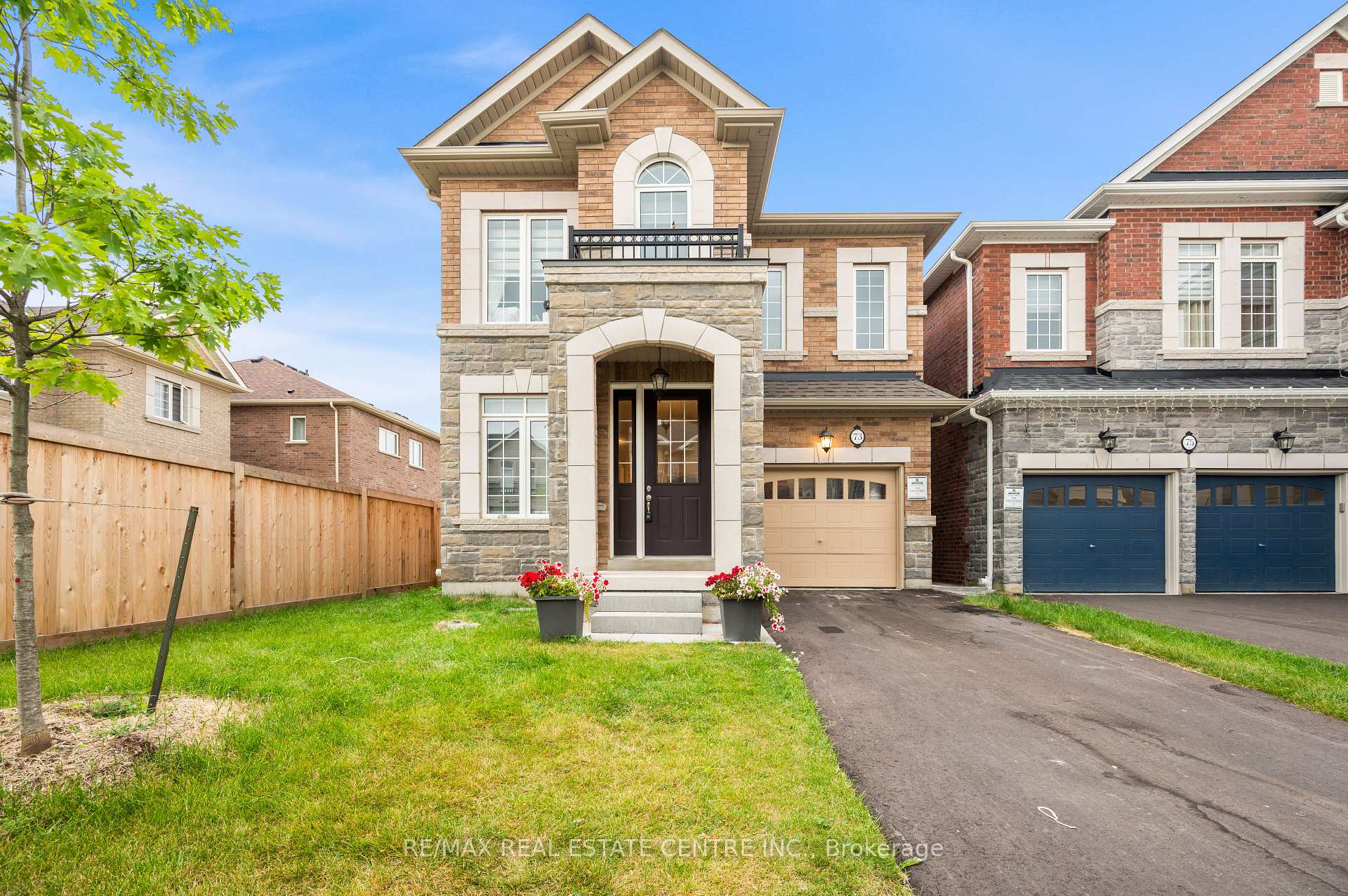 73 Donald Stewart Road, Brampton, ON L7A 4S4