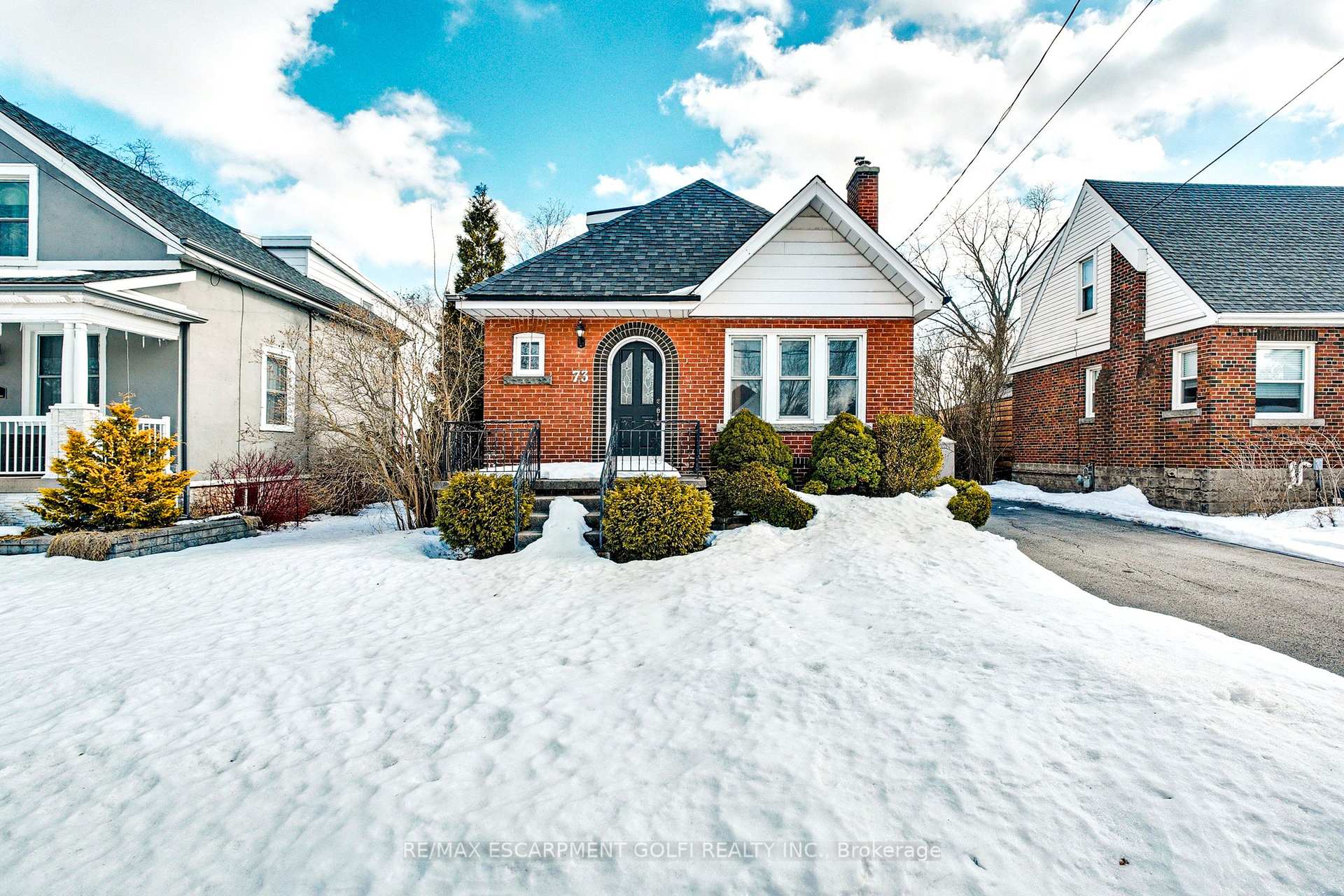 73 Highcliffe Avenue, Hamilton, ON L9A 3L3