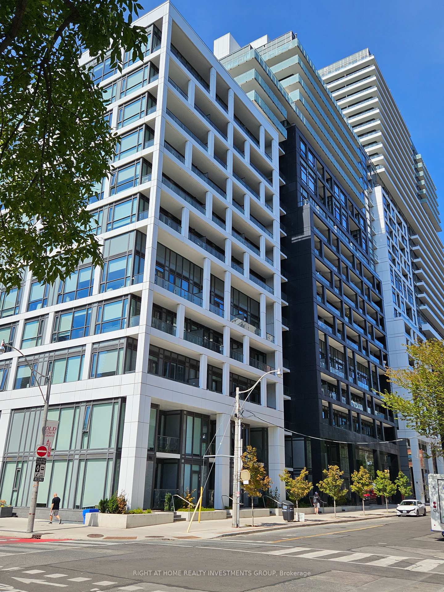 730 SE - 60 Princess Street, Toronto, ON M5A 2C7