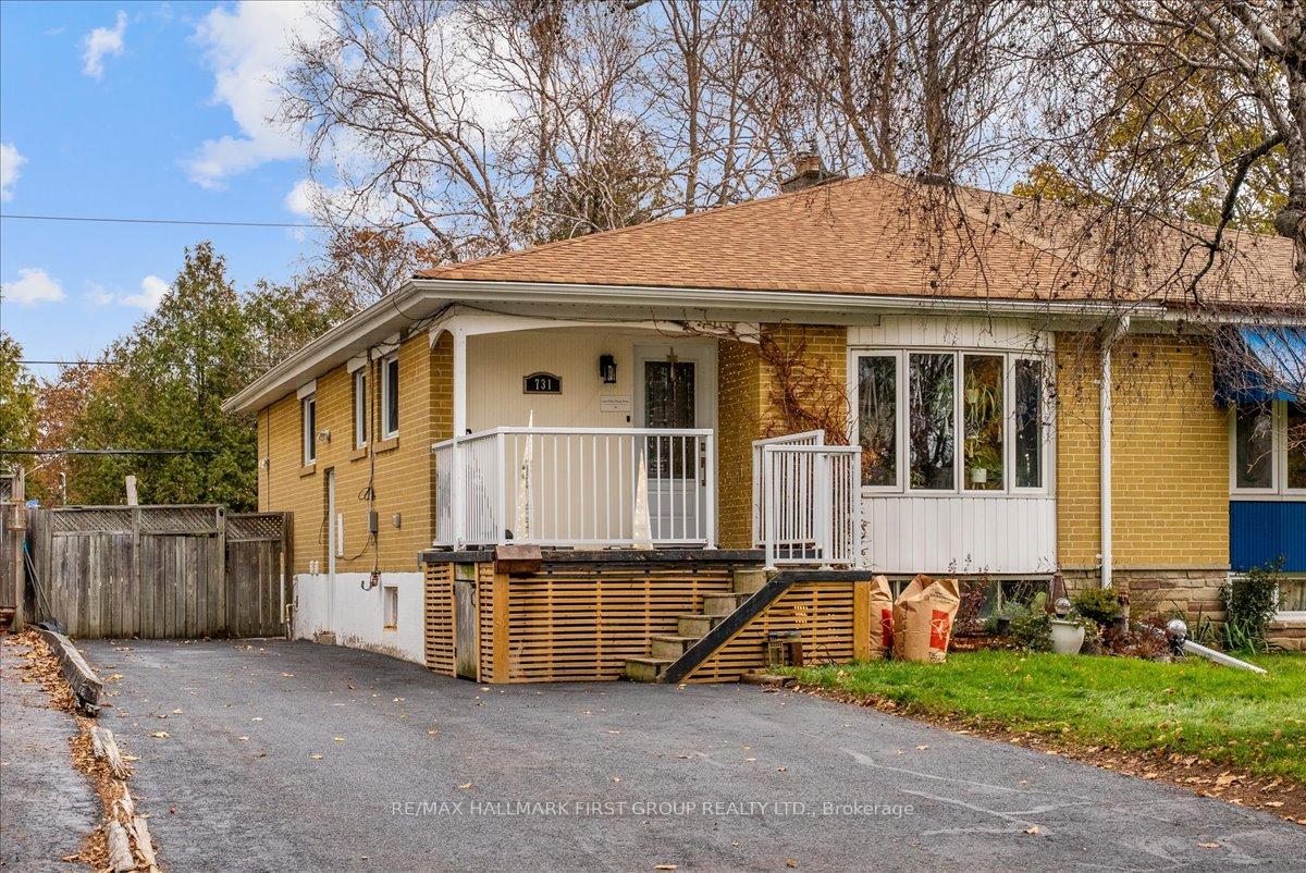 Lower - 731 Annland Street, Pickering, ON L1W 1B5