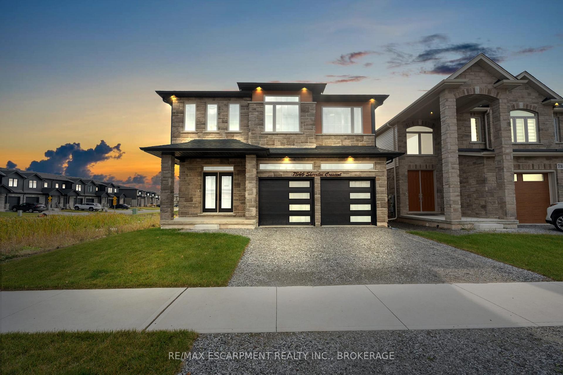 7346 Sherrilee Crescent, Niagara Falls, ON L2H 2Y6