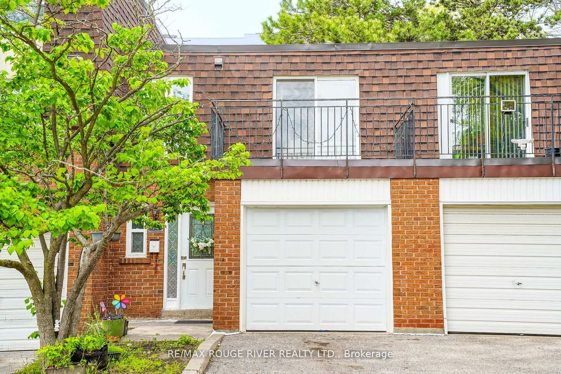 74 - 100 Bridletowne Circle, Toronto, ON M1W 2G8