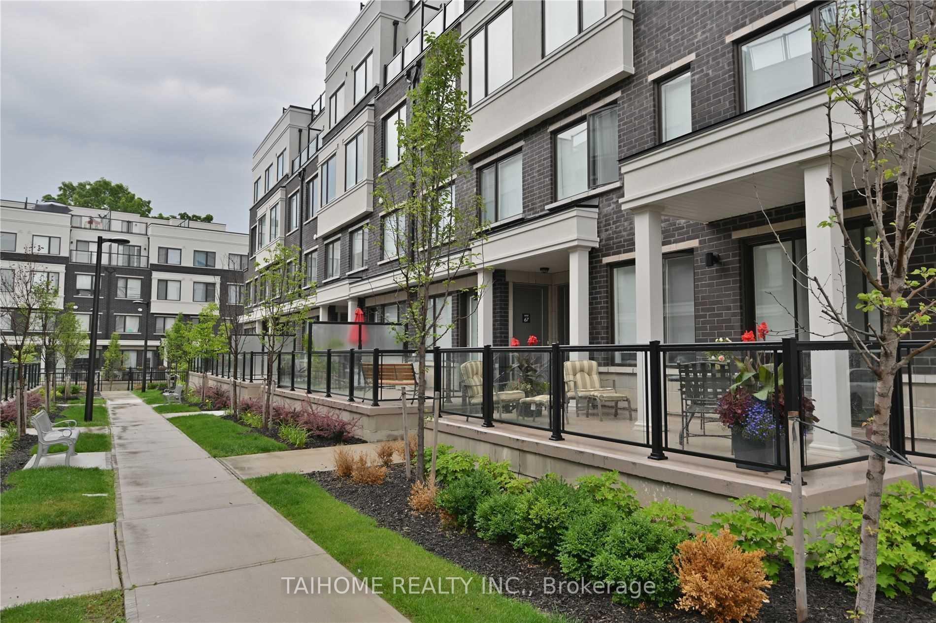 74 - 400 Alex Gardner Circle, Aurora, ON L4G 3G5