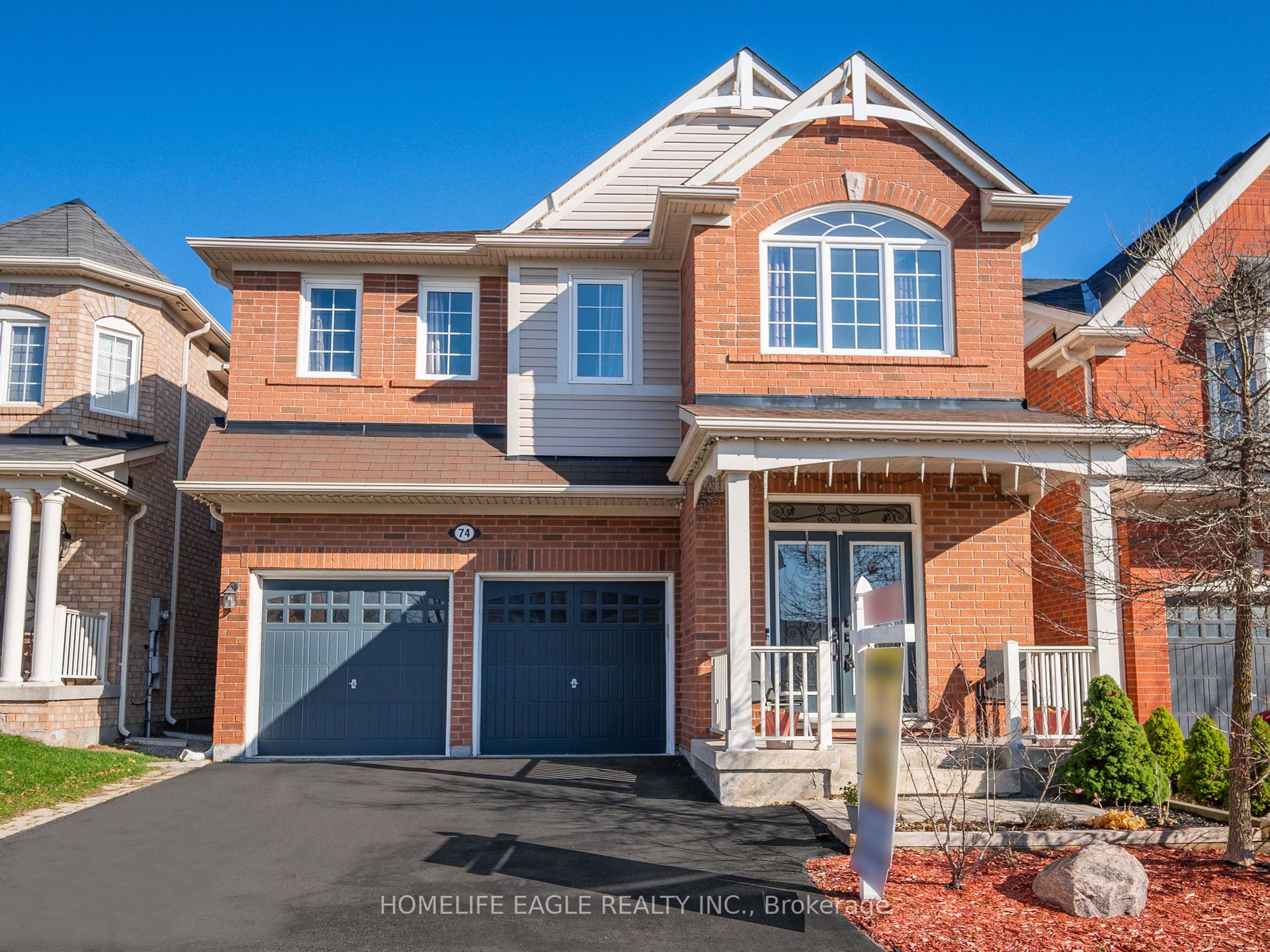 74 Bulmer Crescent, Newmarket, ON L3X 3K1