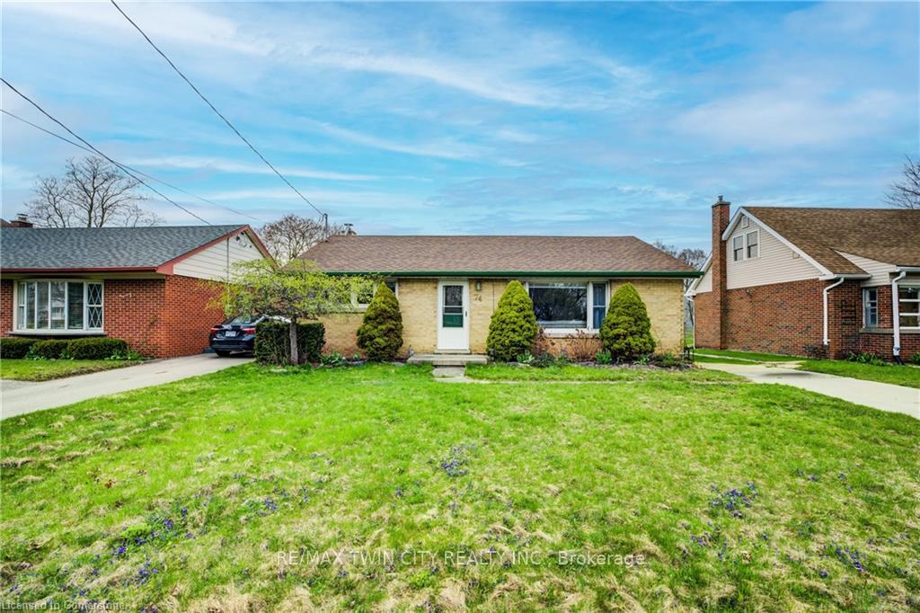 74 Chelsea Road, Kitchener, ON N2B 1H9