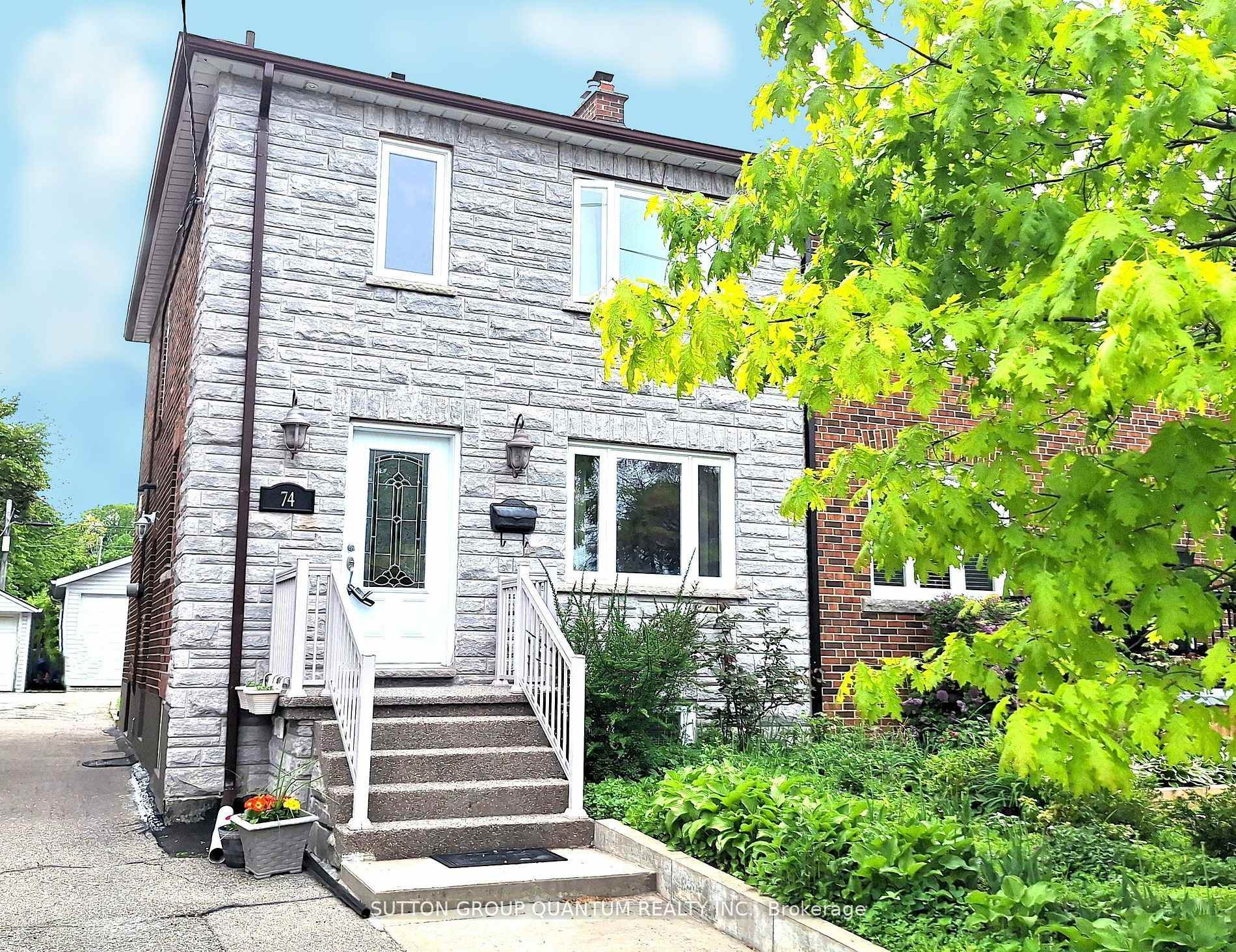 74 Cliff Street, Toronto, ON M6N 4M1