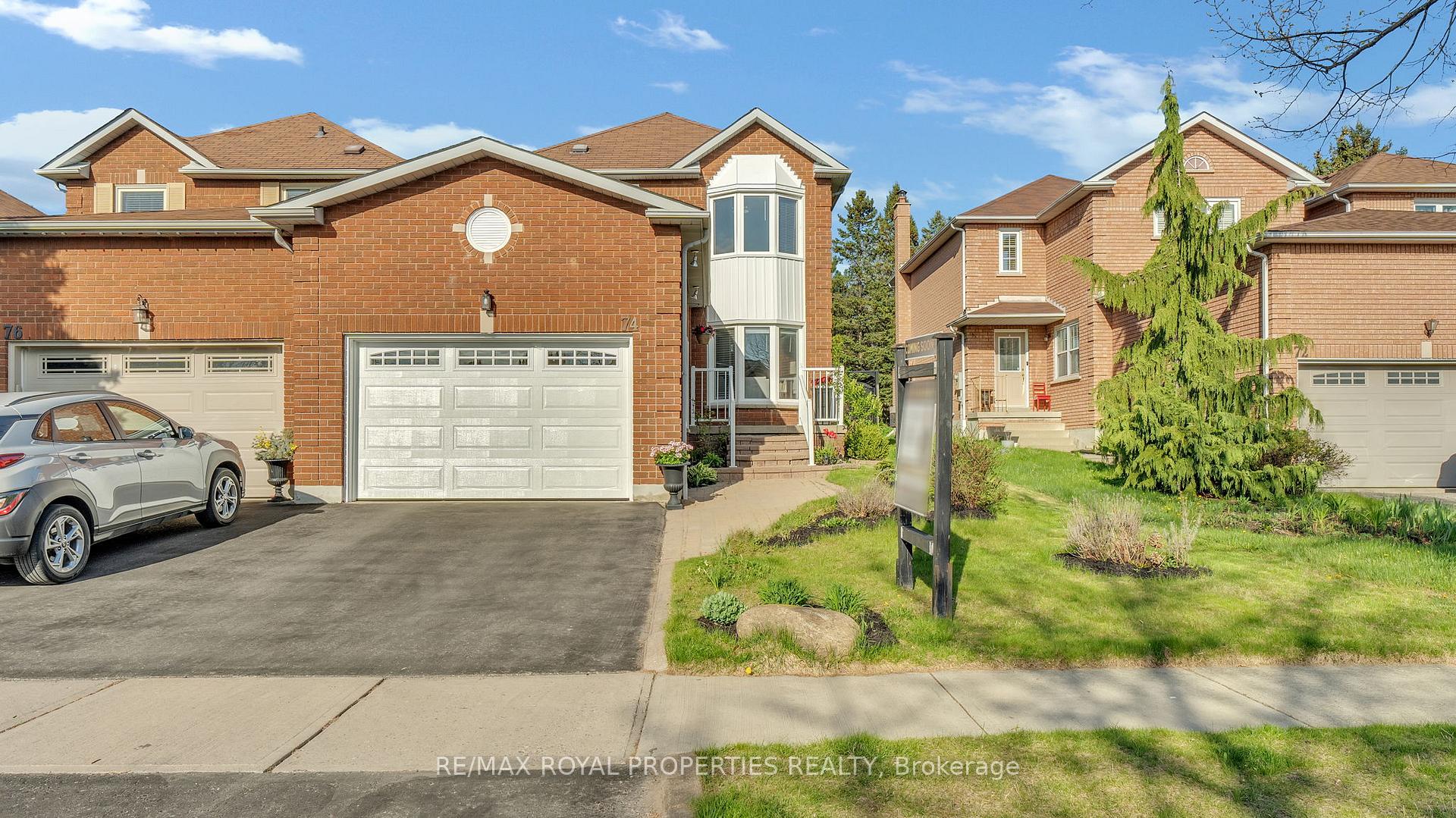 74 Erickson Drive, Whitby, ON L1N 8Z2