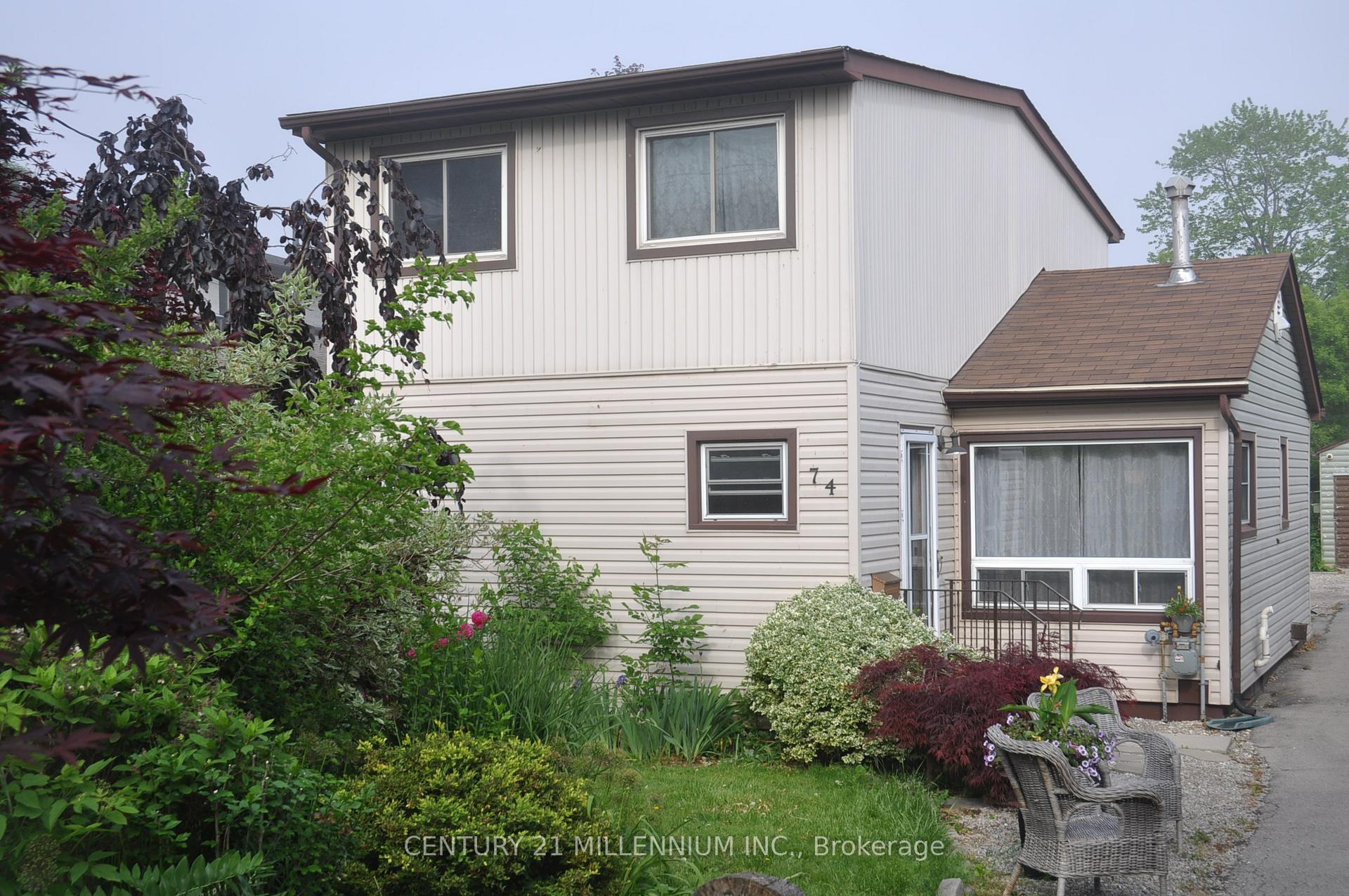 74 Pinelands Avenue, Hamilton, ON L8E 3A9