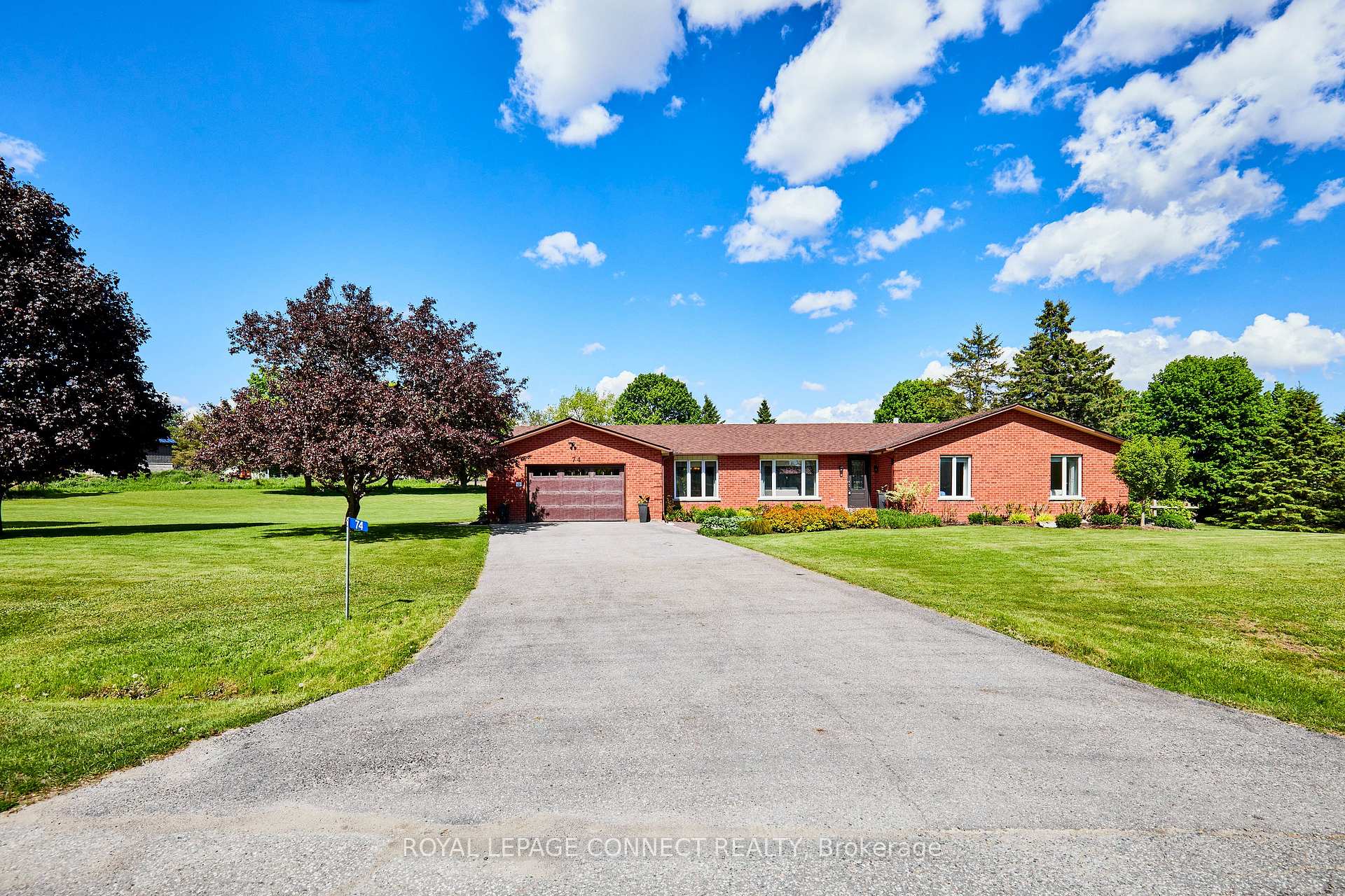 74 Snow Ridge Court, Oshawa, ON L1H 0S5