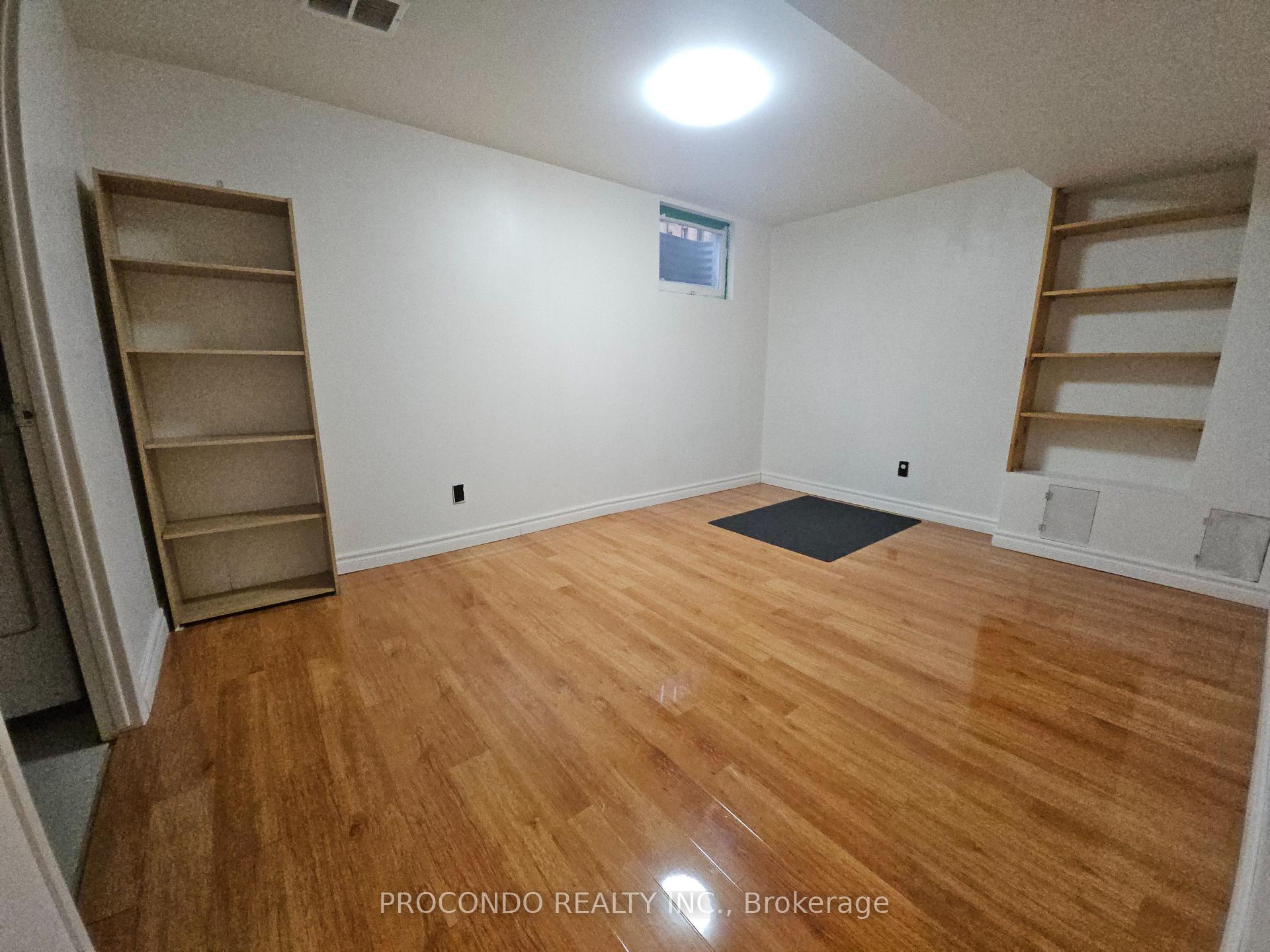 74 Timberbank Boulevard, Toronto, ON M1W 1Z5