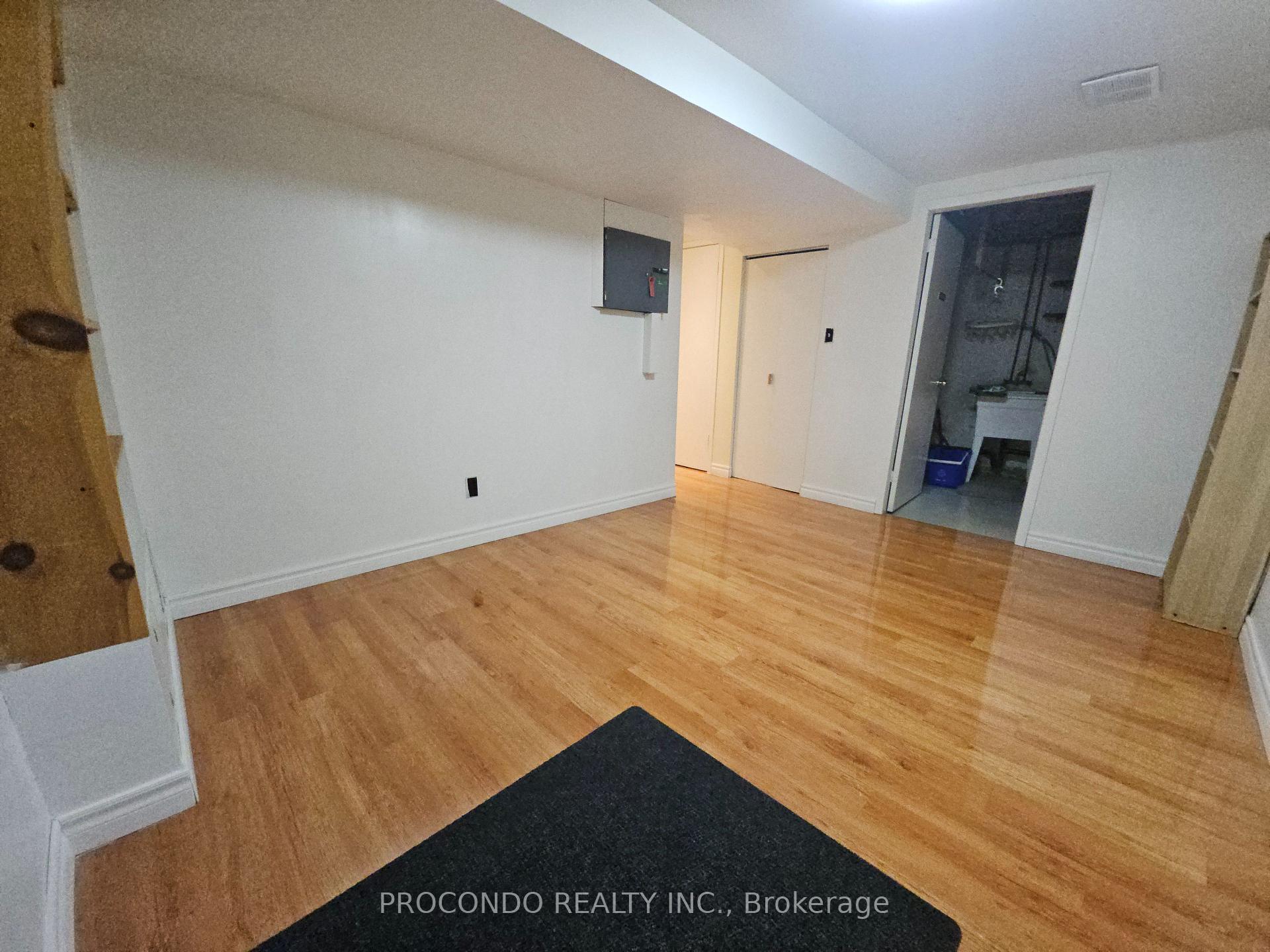 74 Timberbank Boulevard, Toronto, ON M1W 1Z5