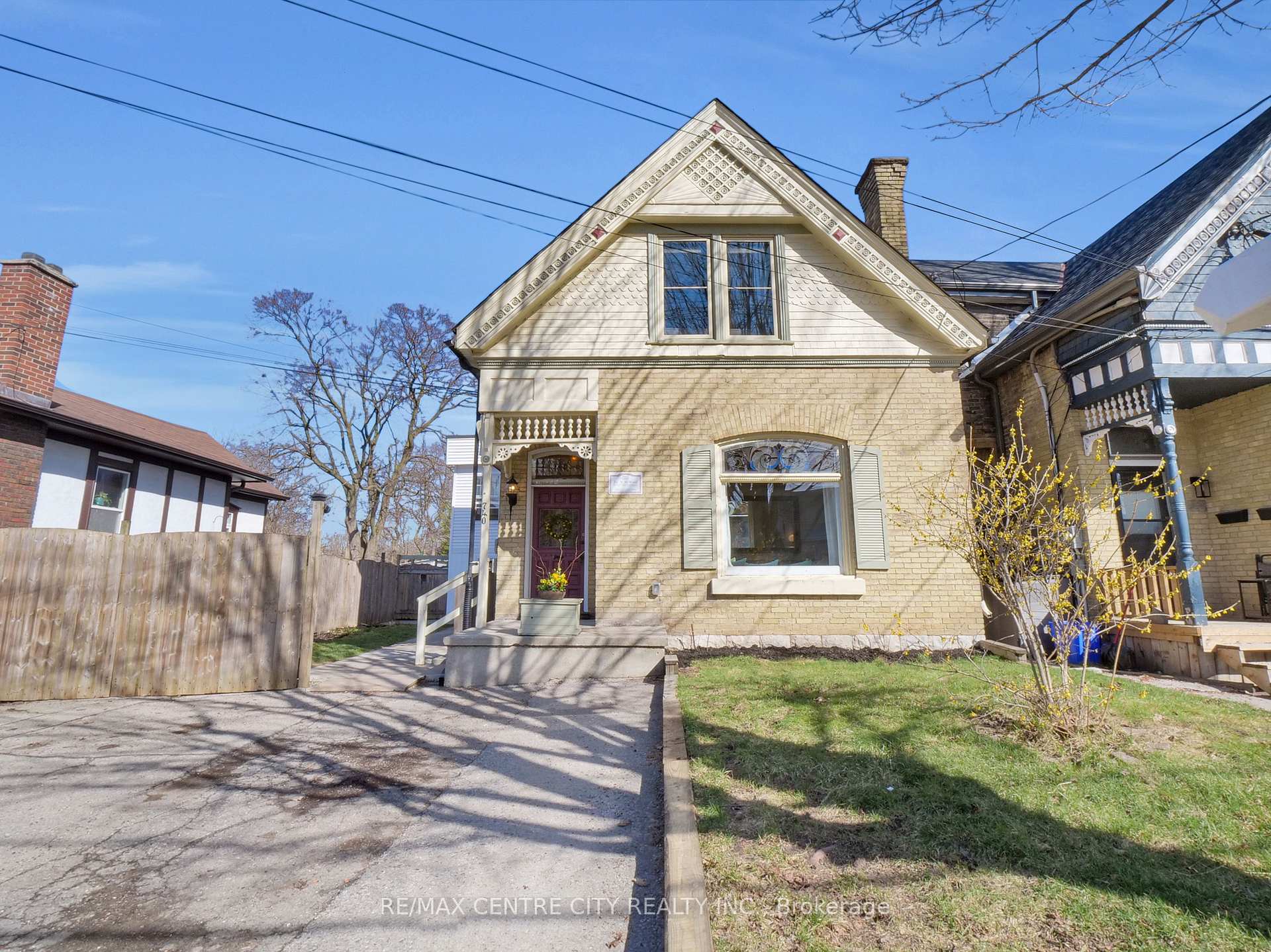 740 Queens Avenue, London, ON N5W 3H5