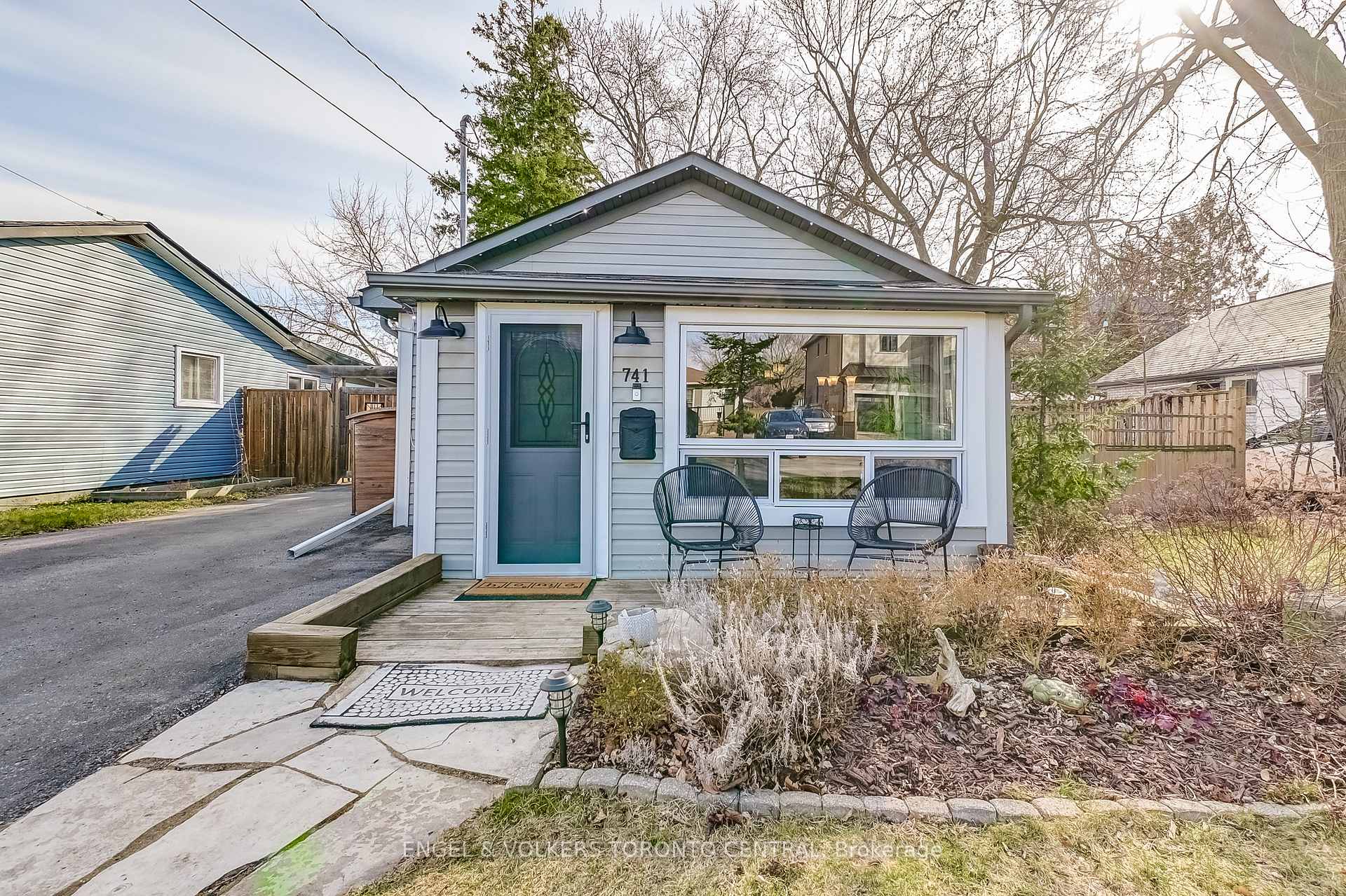 741 Marksbury Road, Pickering, ON L1W 2T5