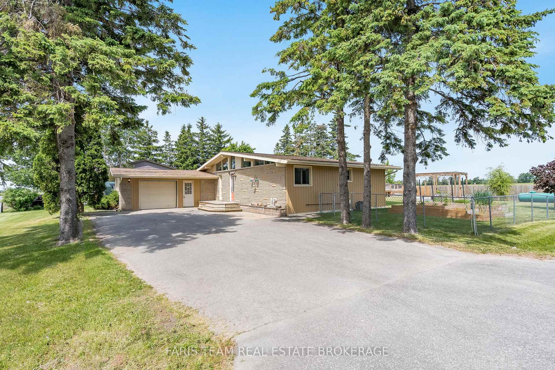 7466 11th Line, Essa, ON L9J 0A4