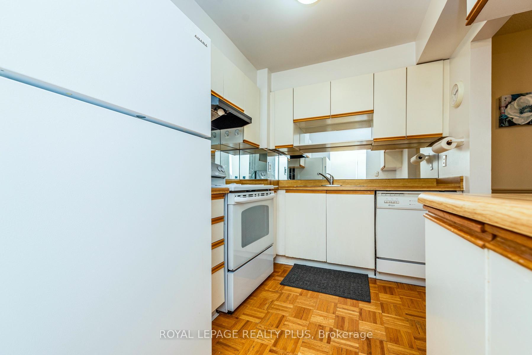 75 - 3079 Fifth Line W, Mississauga, ON L5L 3T1