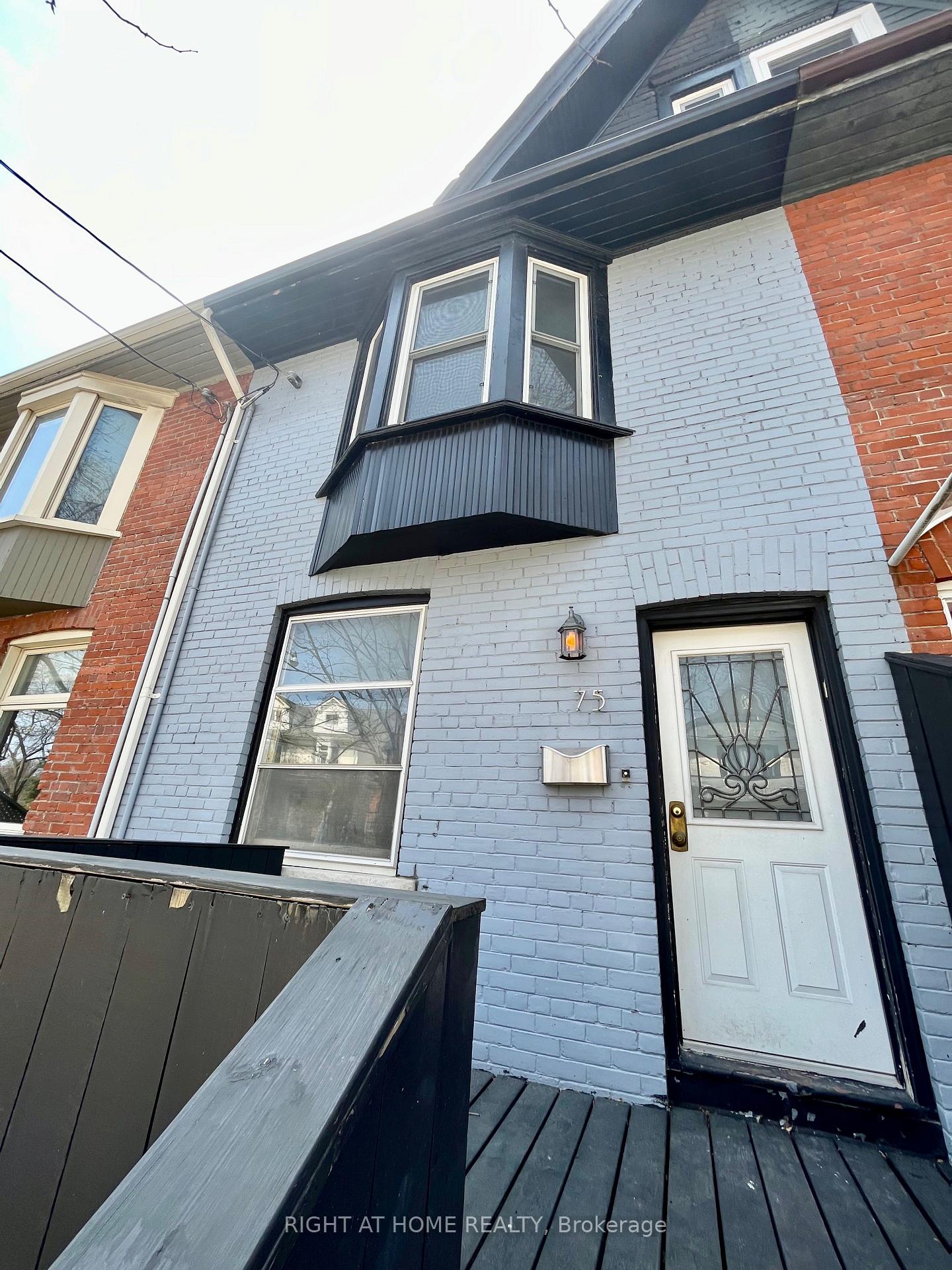 75 Dingwall Avenue, Toronto, ON M4J 1C4