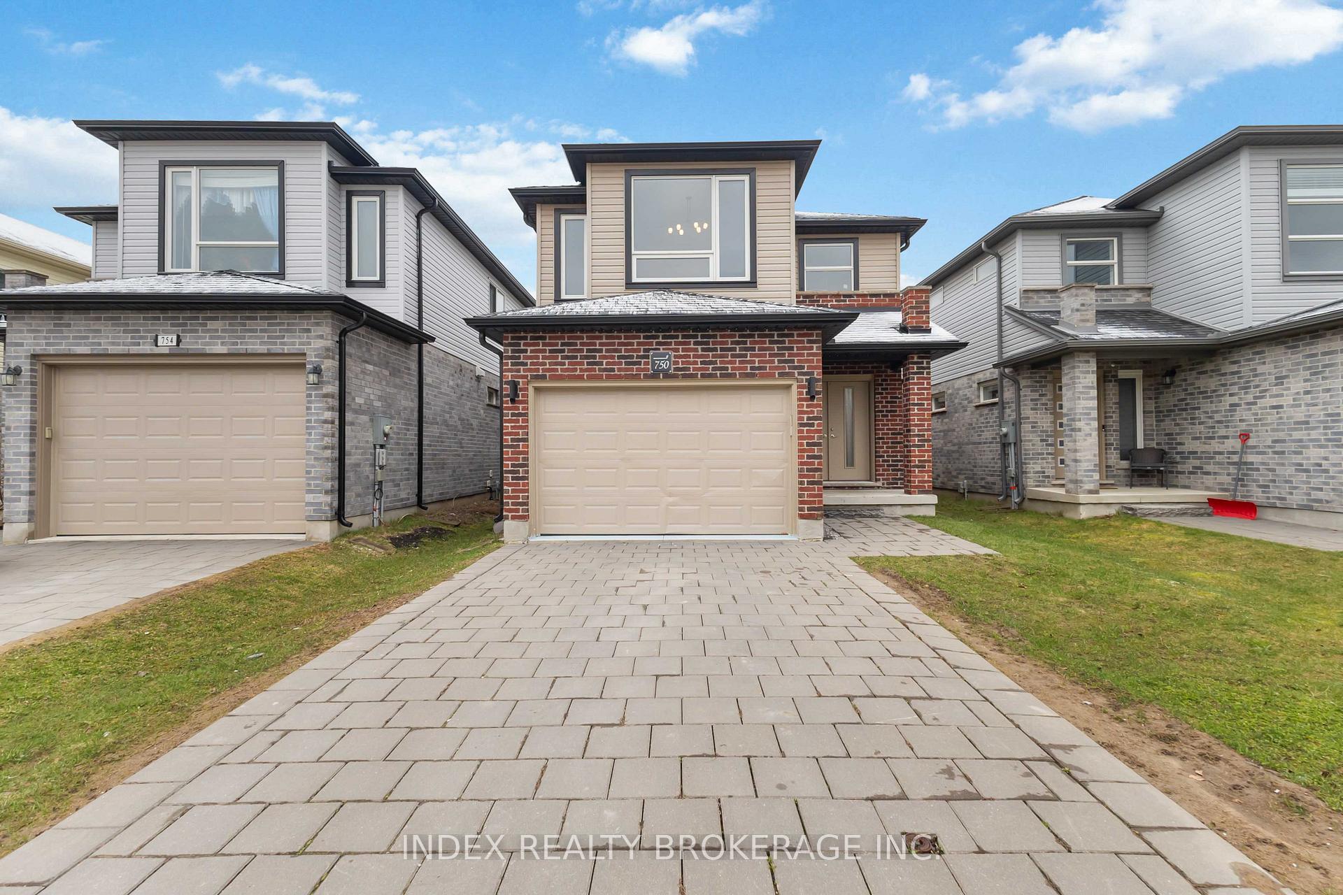750 Freeport Street, London, ON L5C 1S6