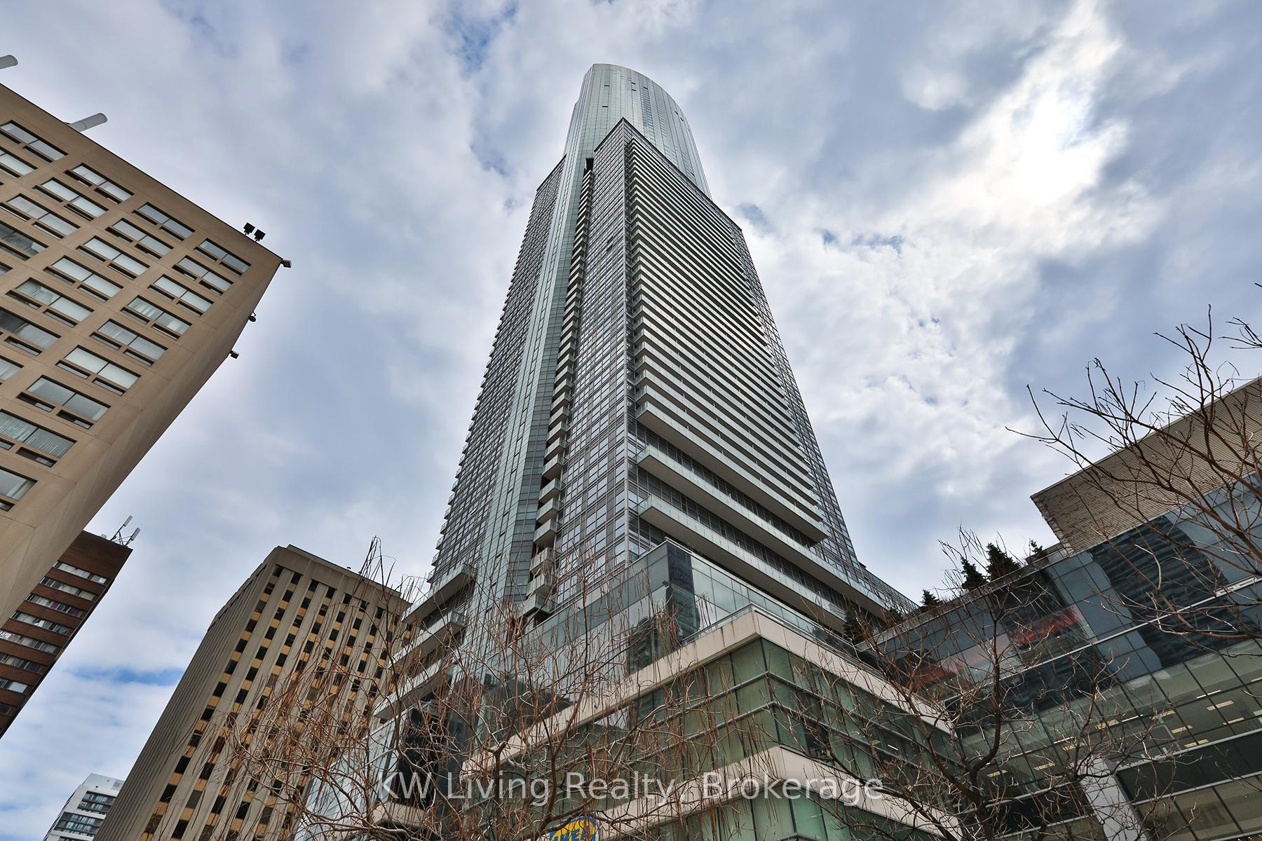 7514 - 388 Yonge Street, Toronto, ON M5B 0A4