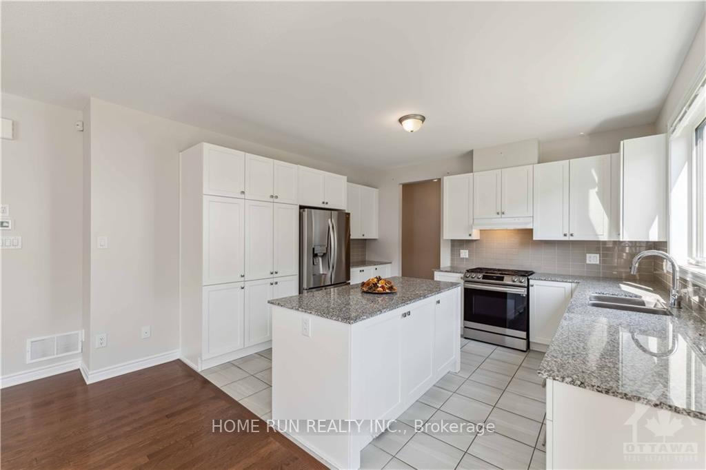 752 VENNECY Terrace, Orleans - Convent Glen and Area, ON K1W 1H2