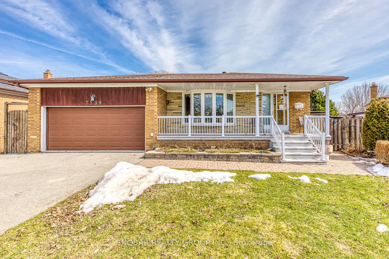 7539 Lockington Crescent, Mississauga, ON L4T 2V6