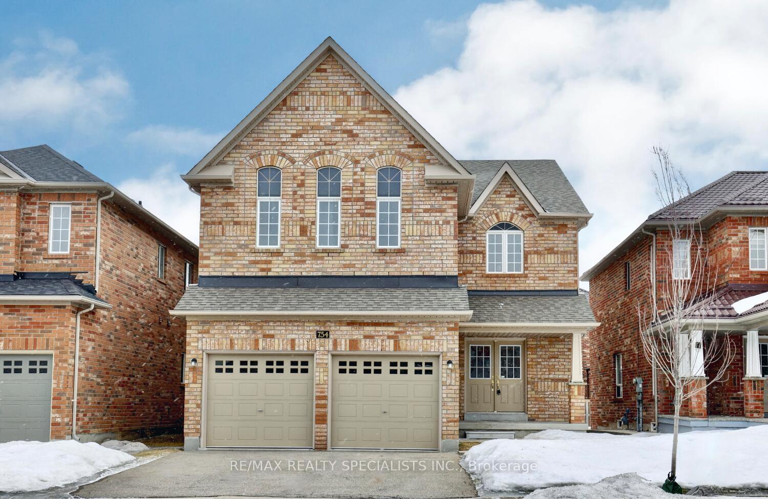 754 White Clover Way, Mississauga, ON L5V 3B8
