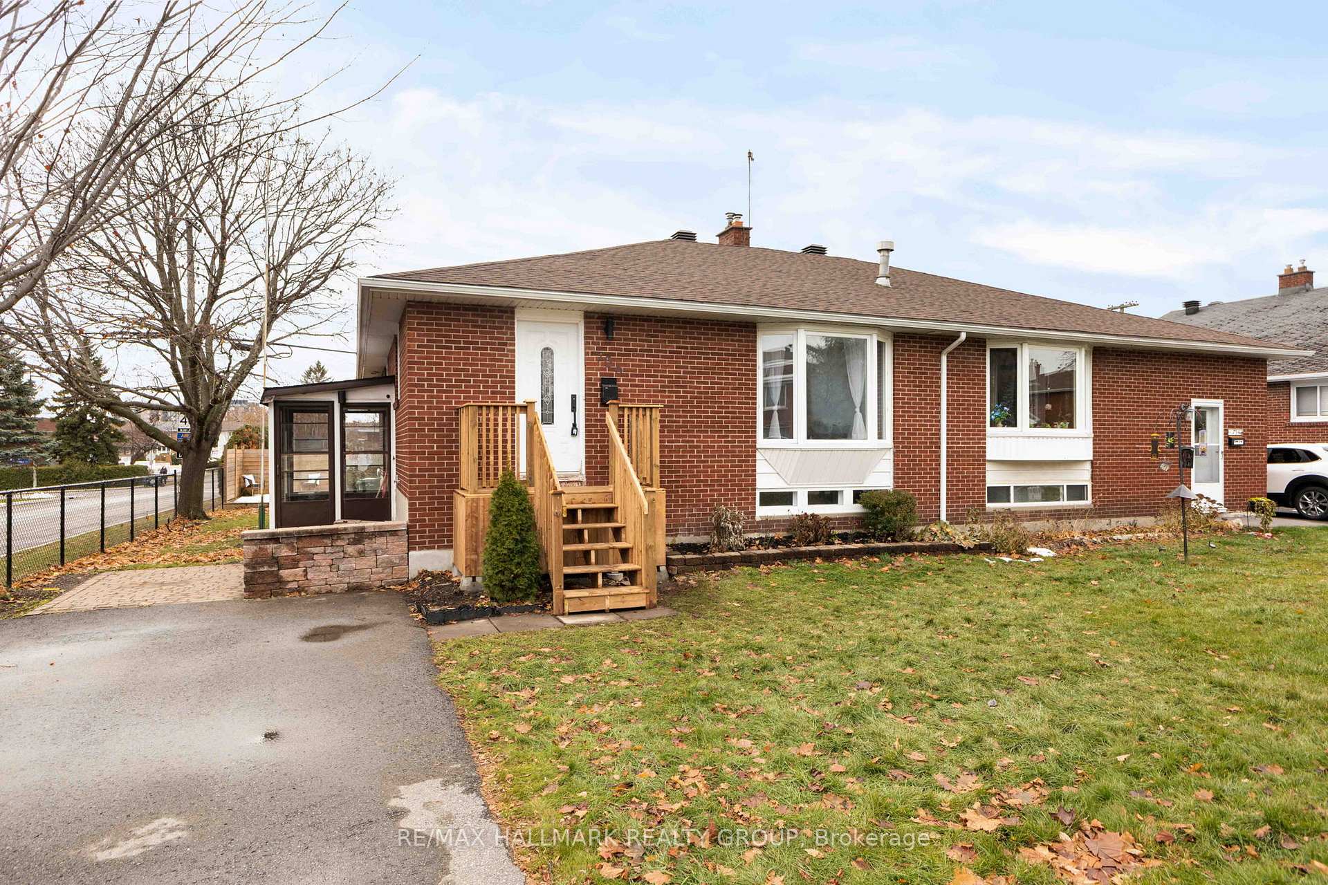 756 Cummings Avenue, Overbrook - Castleheights and Area, ON K1K 2L1
