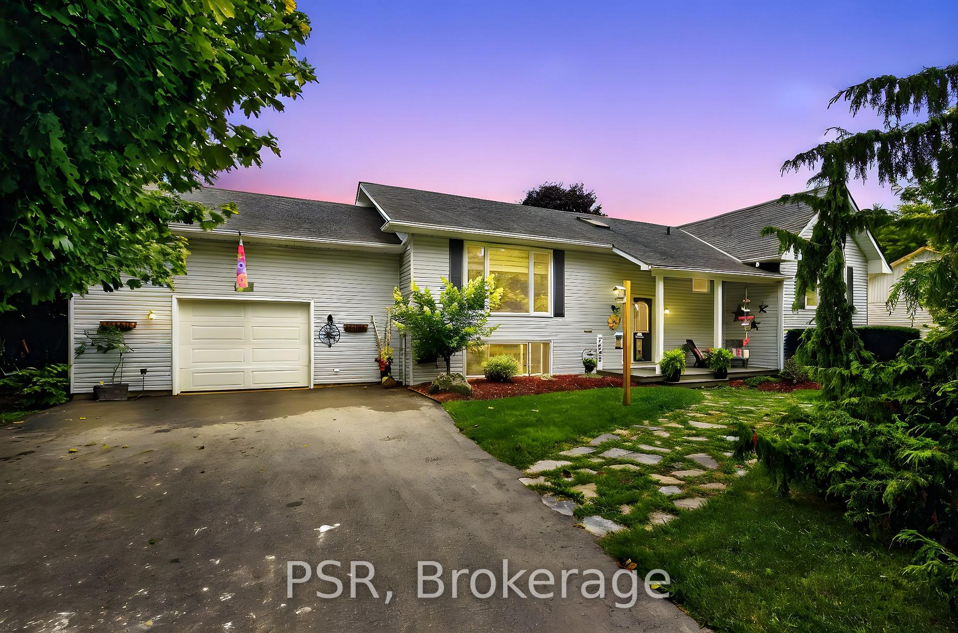 Clearview Real Estate MLS® Listings & Houses For Sale