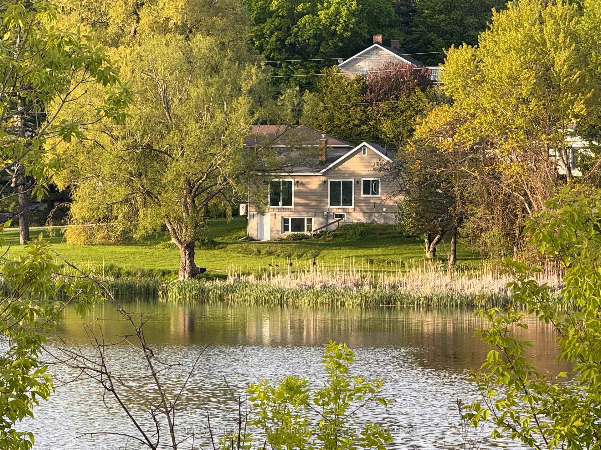 757 Hillview Road, Kingston, ON K7M 5C8