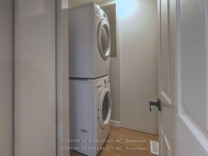 76 Carisbrooke Square, Toronto, ON M1B 4M4