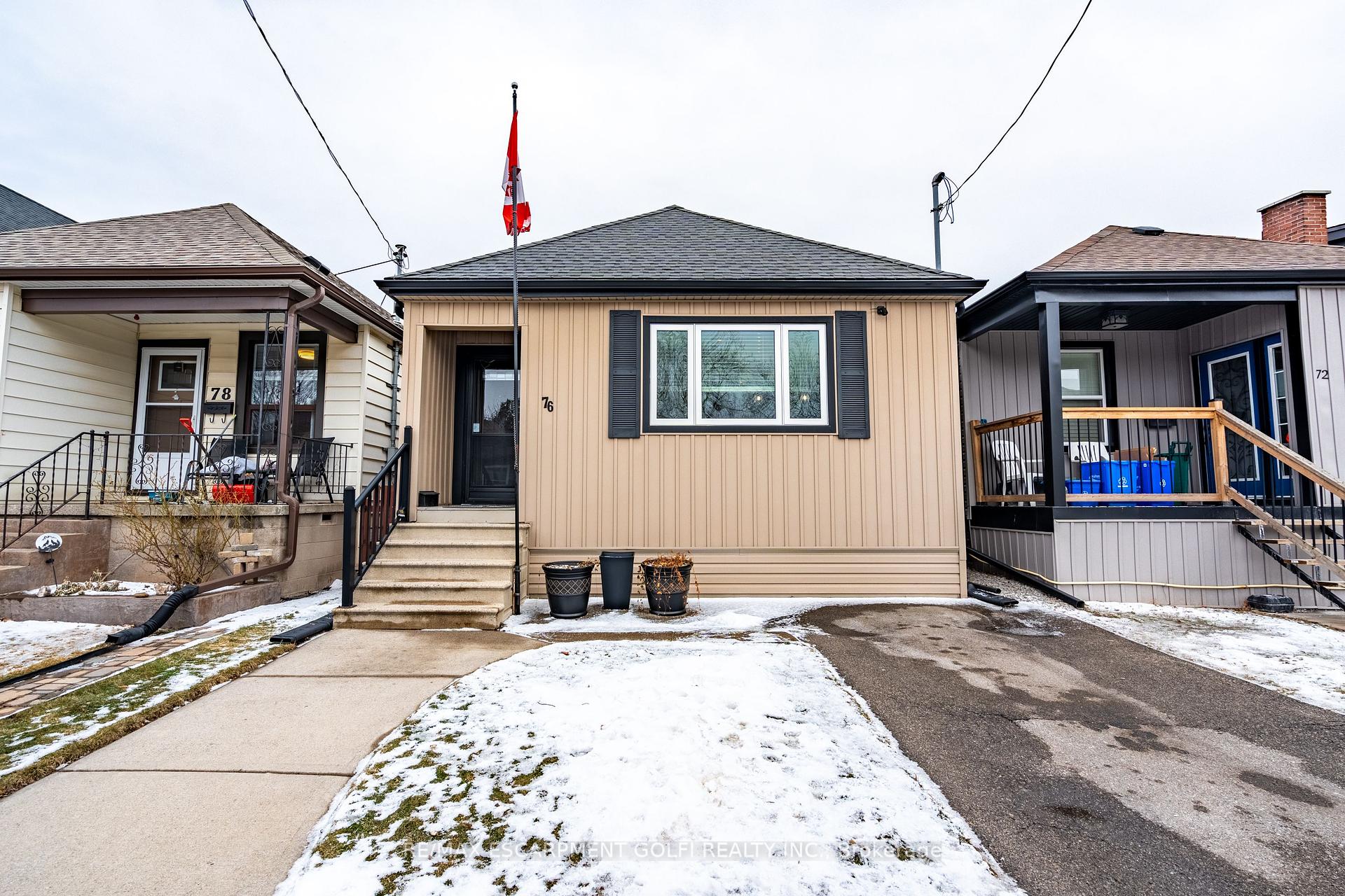 76 Park Row N, Hamilton, ON L8H 4E6