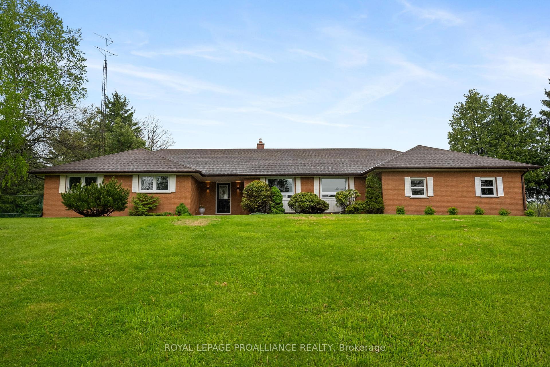 7603 Bethel Grove Road, Hamilton Township, ON K9A 4J7