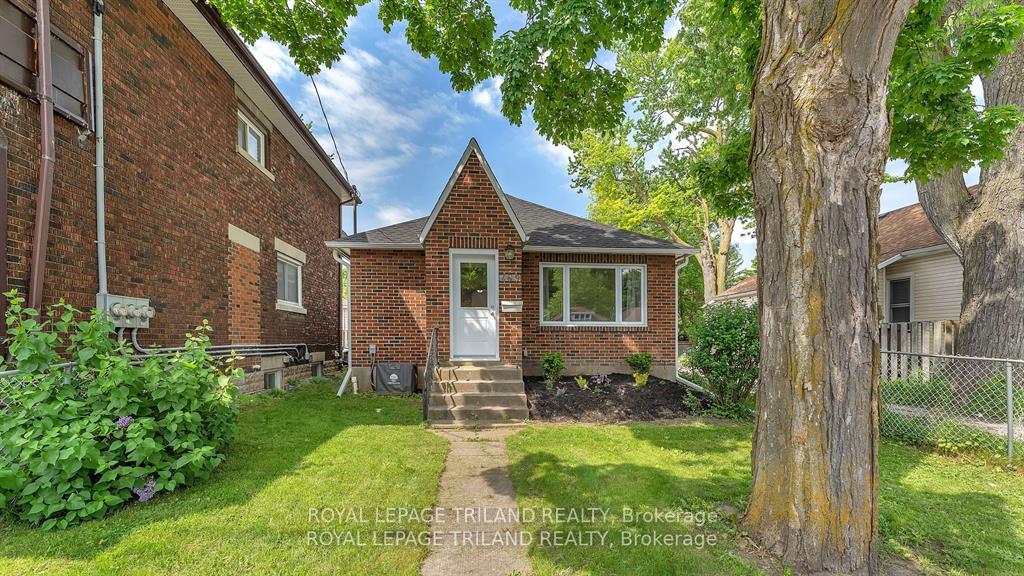 769 Quebec Street, London, ON N5Y 1X3