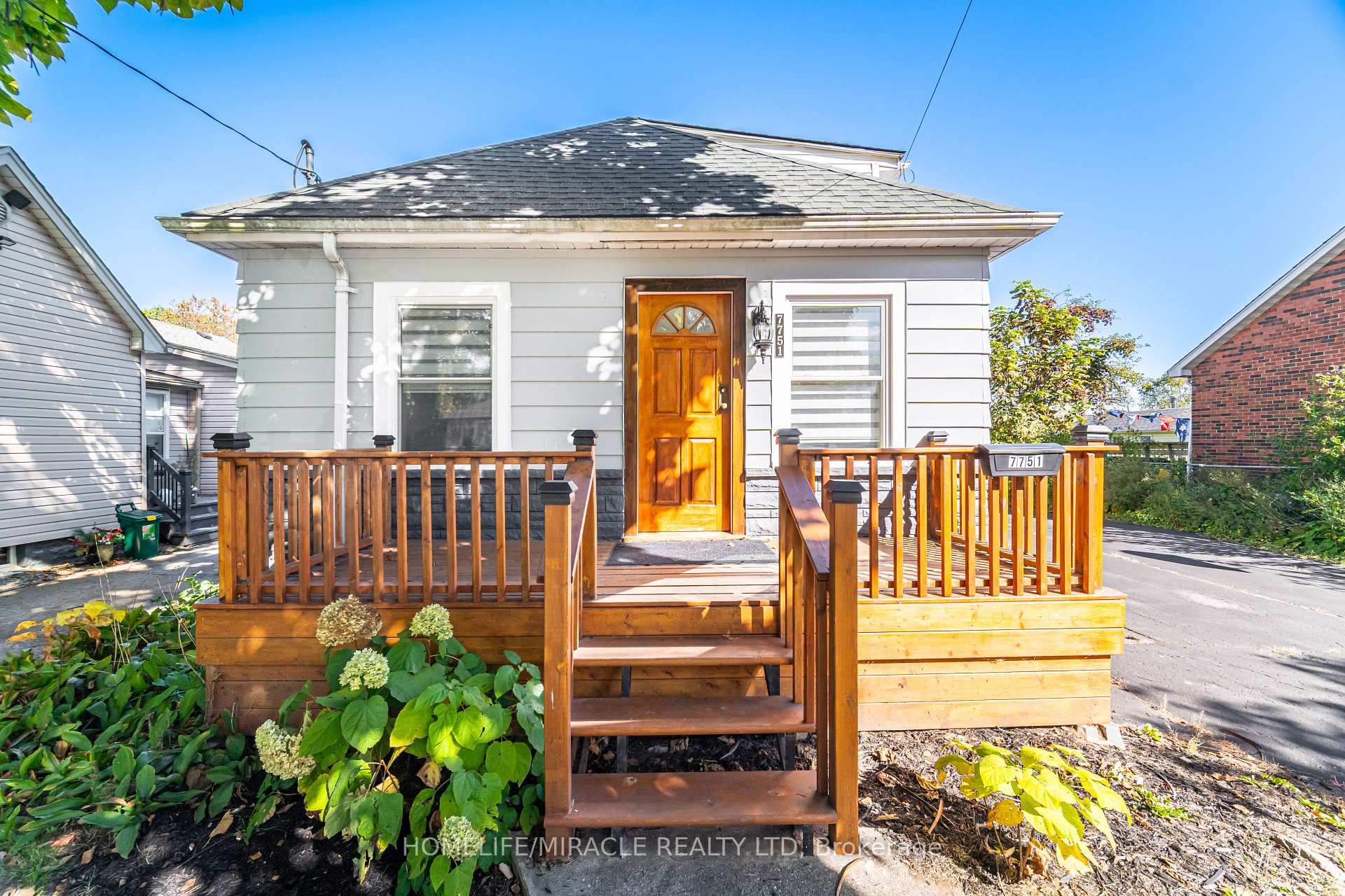 7751 Thomas Street, Niagara Falls, ON L2G 6T3