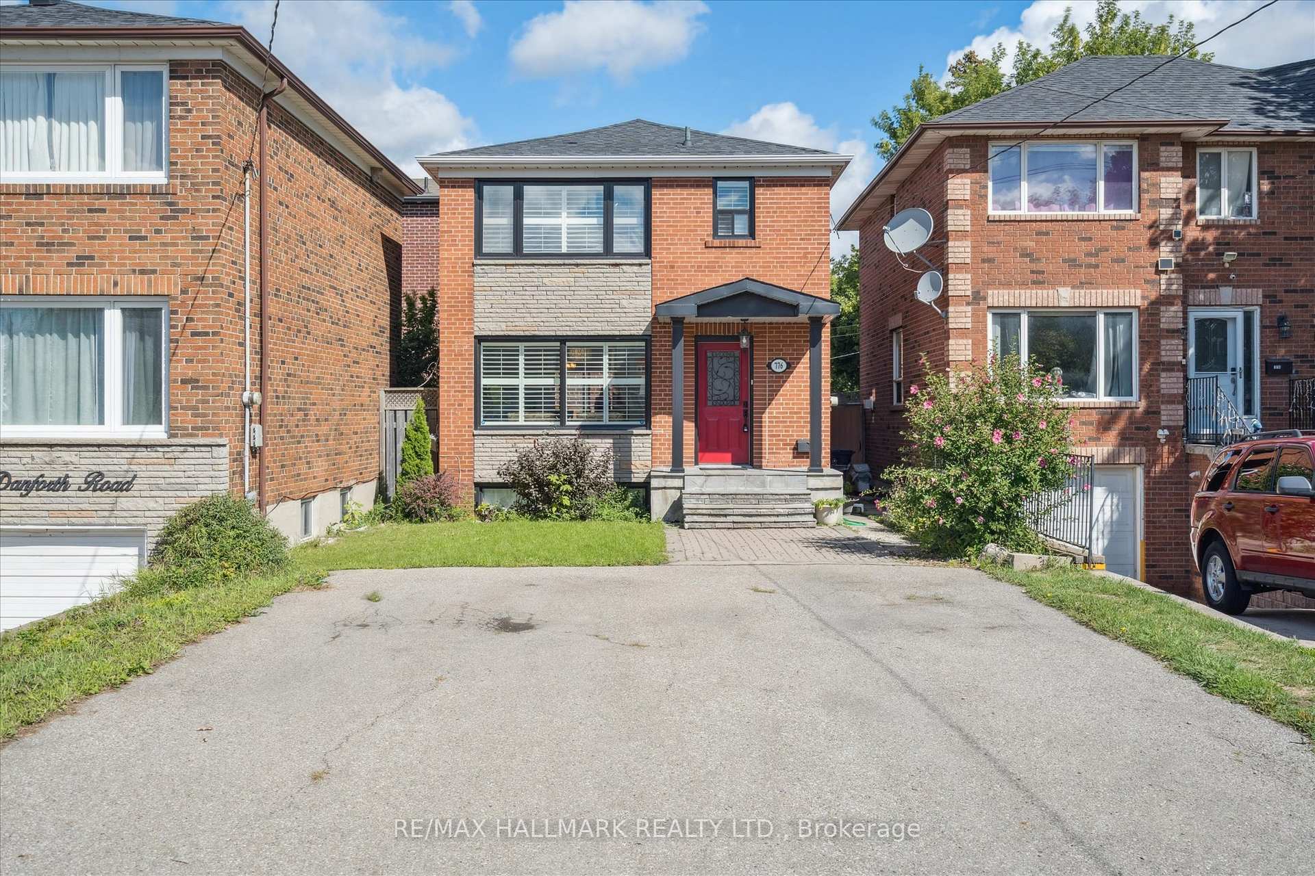 776 Danforth Road, Toronto, ON M1K 1G8