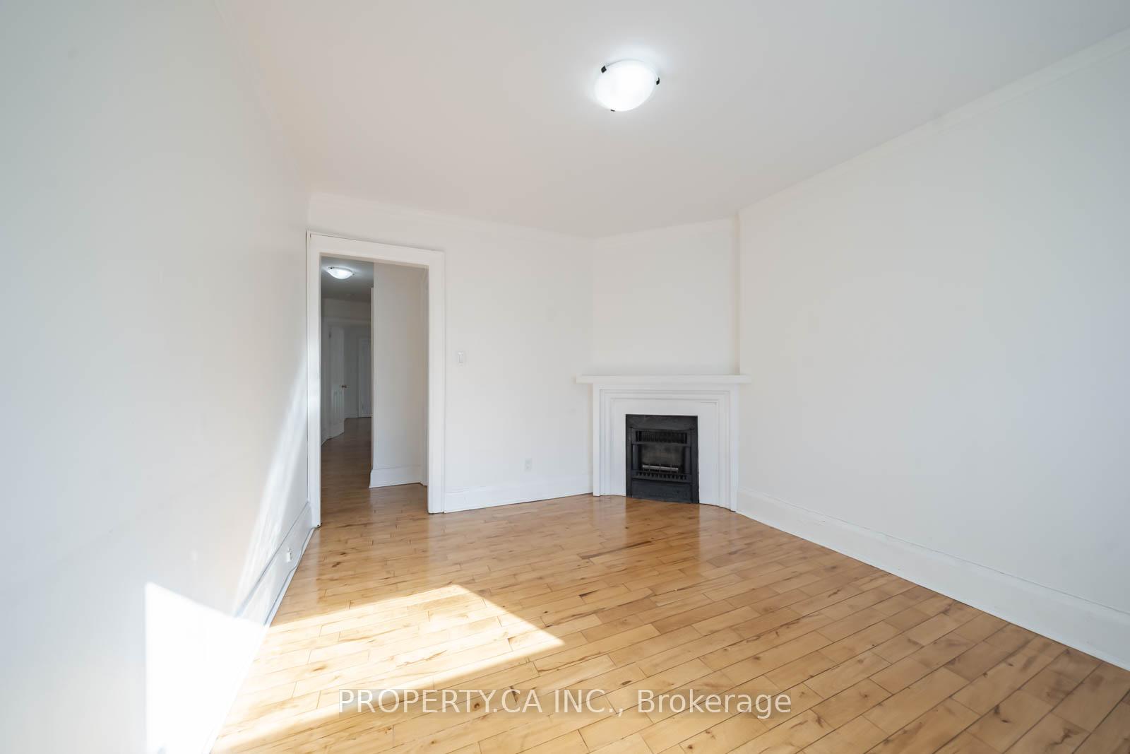 12 - 781 St. Clair Avenue W, Toronto, ON M6C 1B7