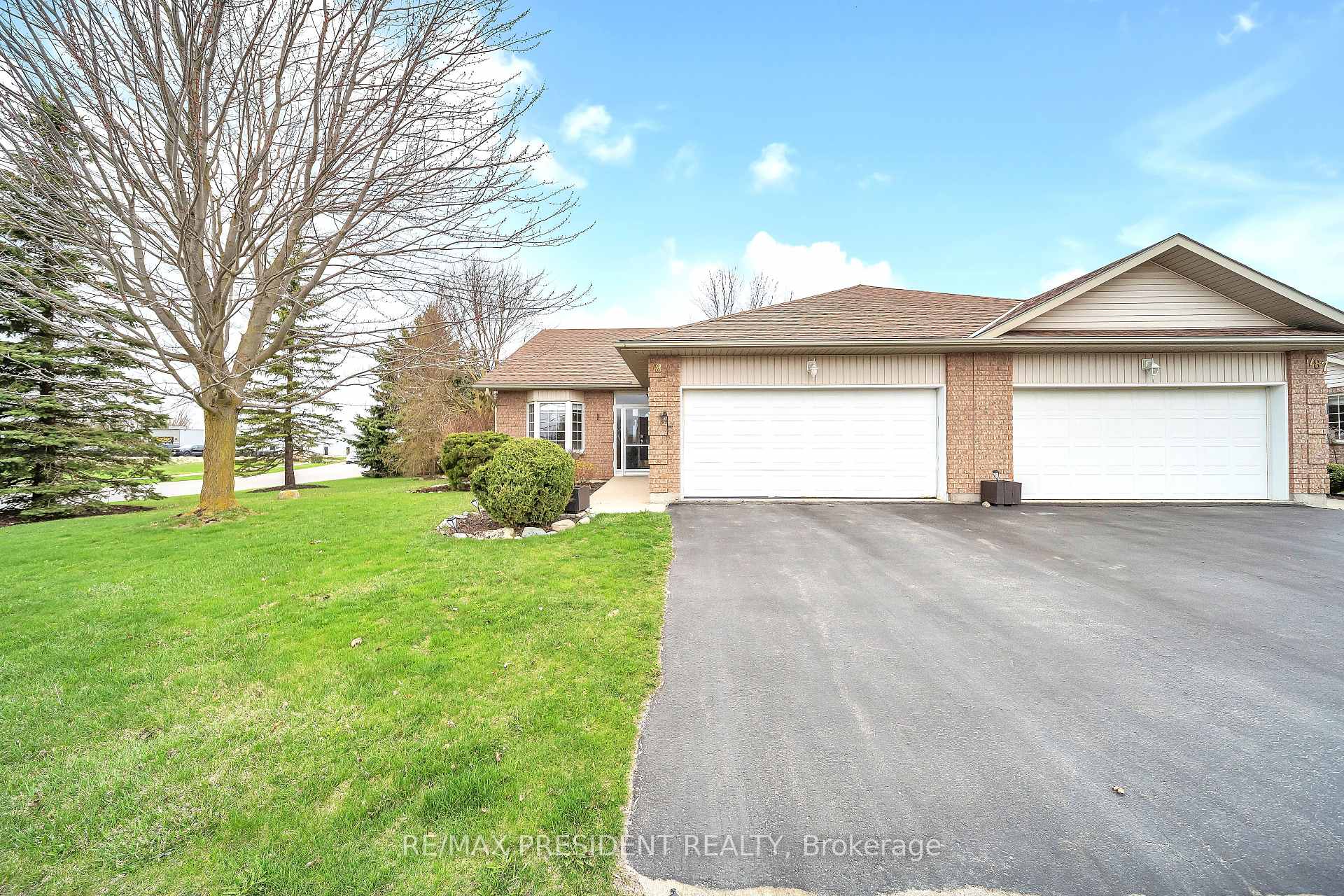 789 Brock Street, North Perth, ON N4W 3T4