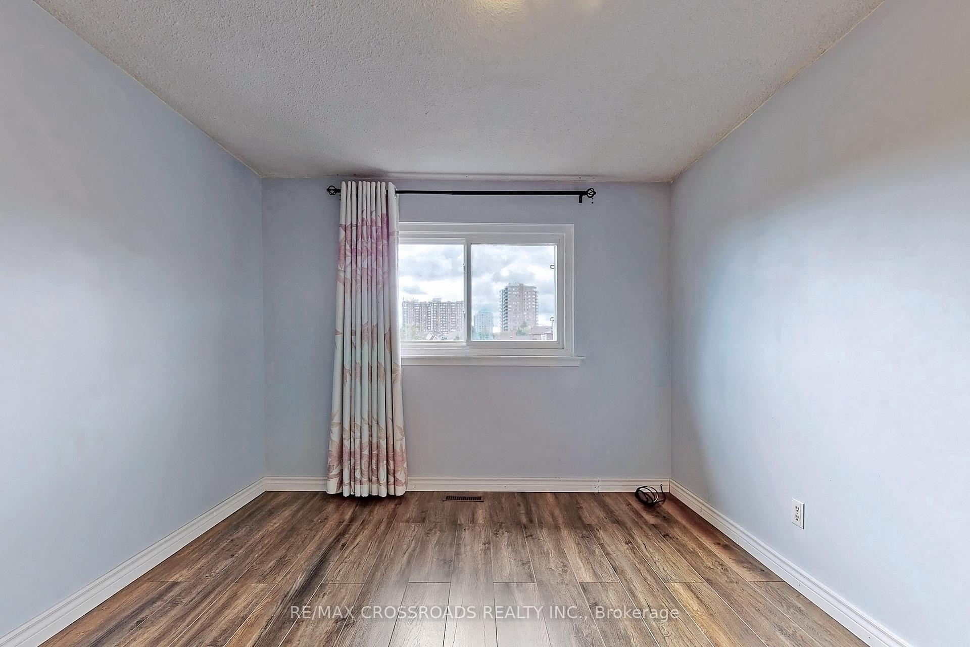 79 Dragoon Crescent, Toronto, ON M1V 1N5