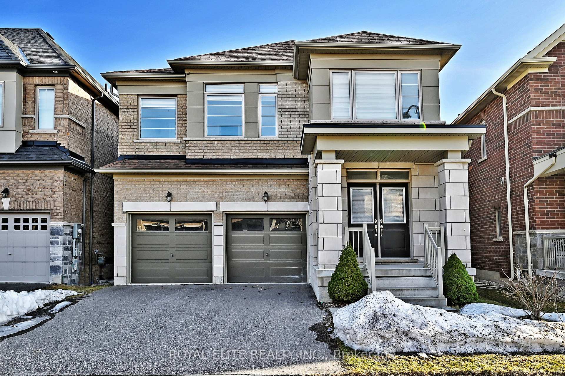 79 Frederick Pearson Street, East Gwillimbury, ON L9N 0R8